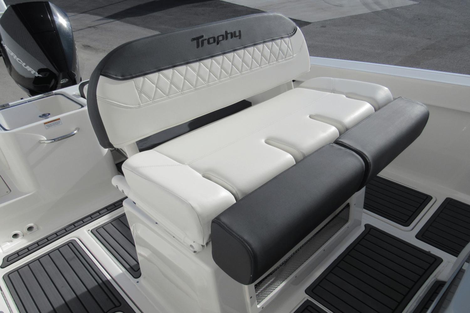 2023 Bayliner T24 CC Runabout for sale - YachtWorld