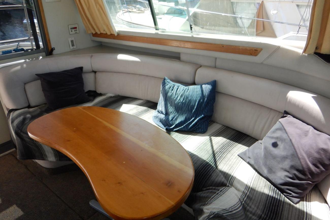 1991 Sea Ray 370 Sedan Bridge Motor Yachts for sale - YachtWorld