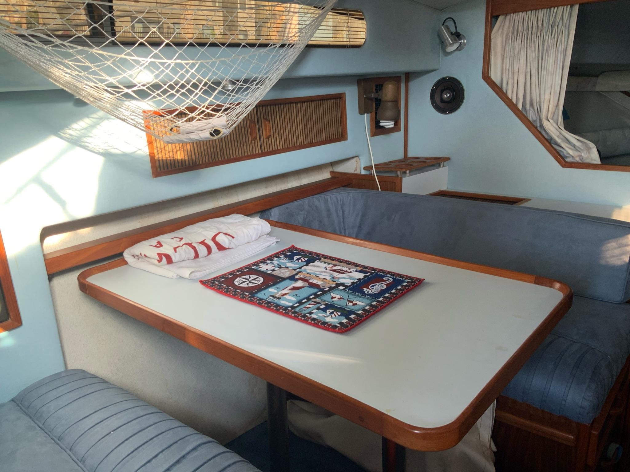 1988 Sea Ray 300 Weekender Cruiser for sale - YachtWorld