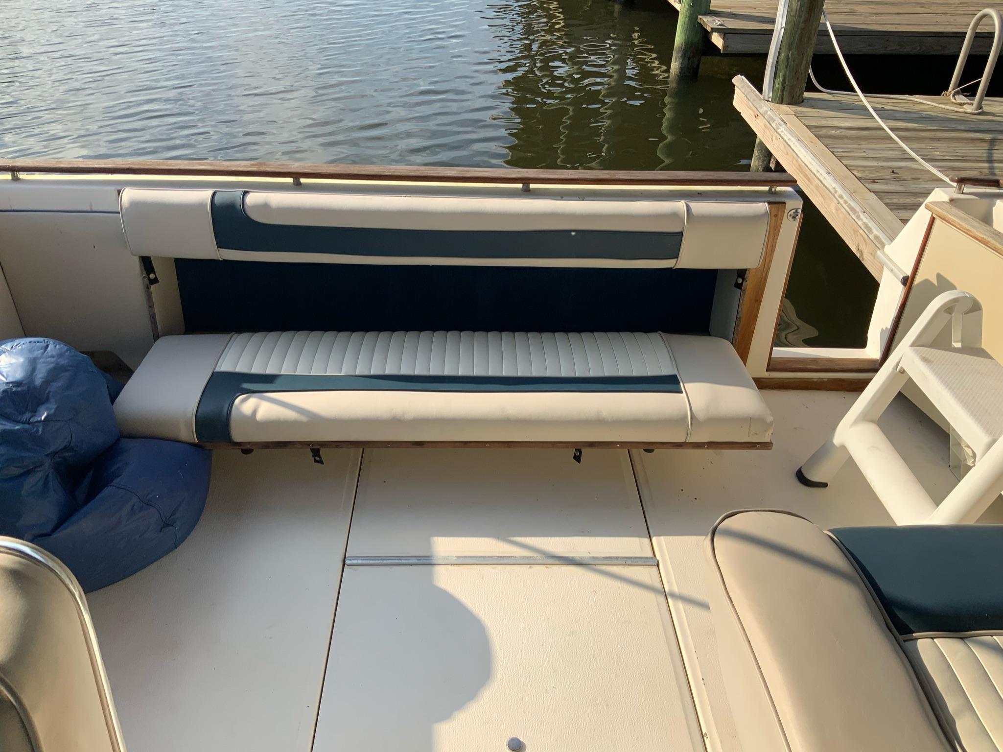 1988 Sea Ray 300 Weekender Cruiser for sale - YachtWorld