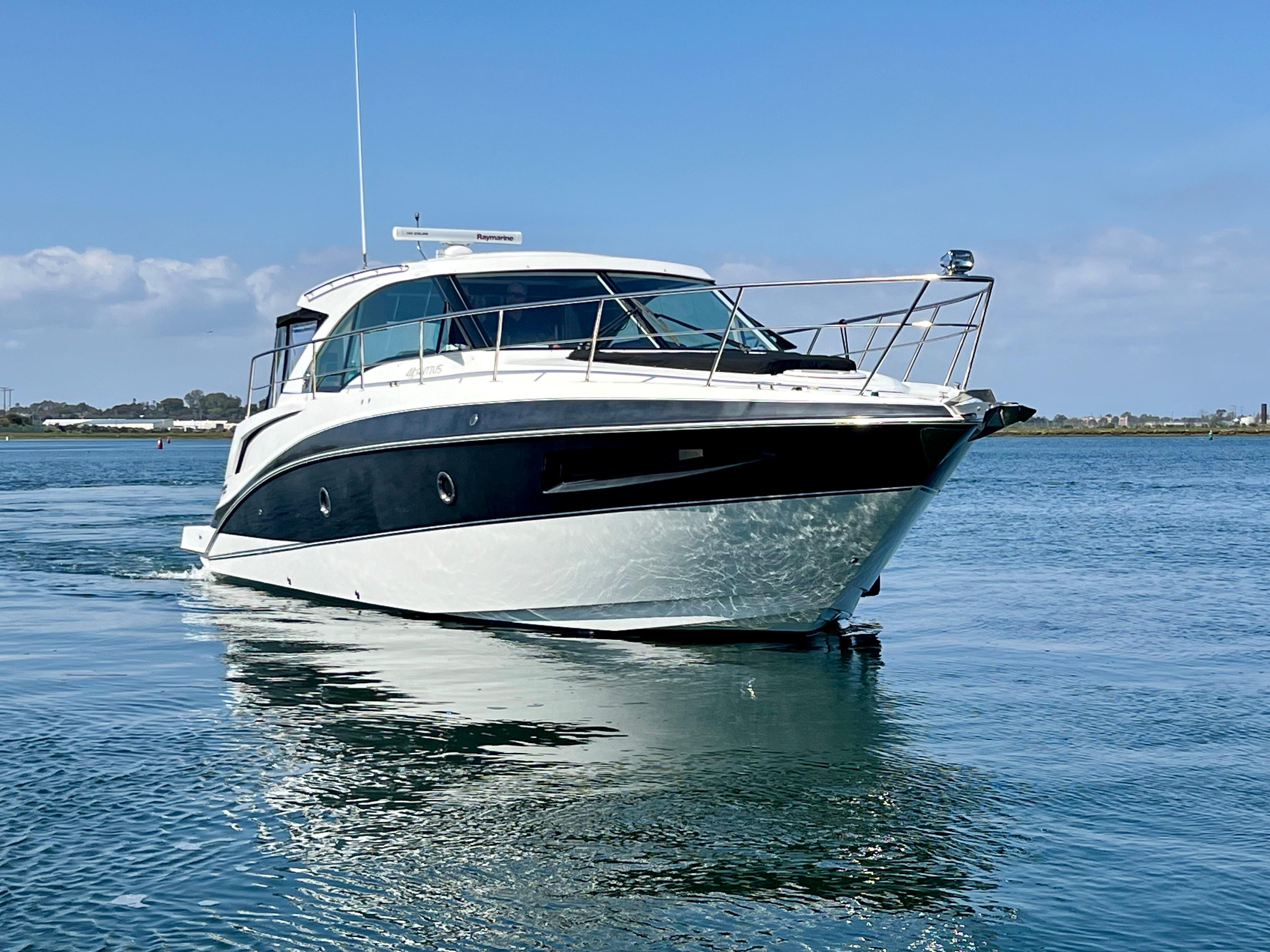 2014 Cruisers Cantius 41 Bateaux de plaisance à vendre - YachtWorld