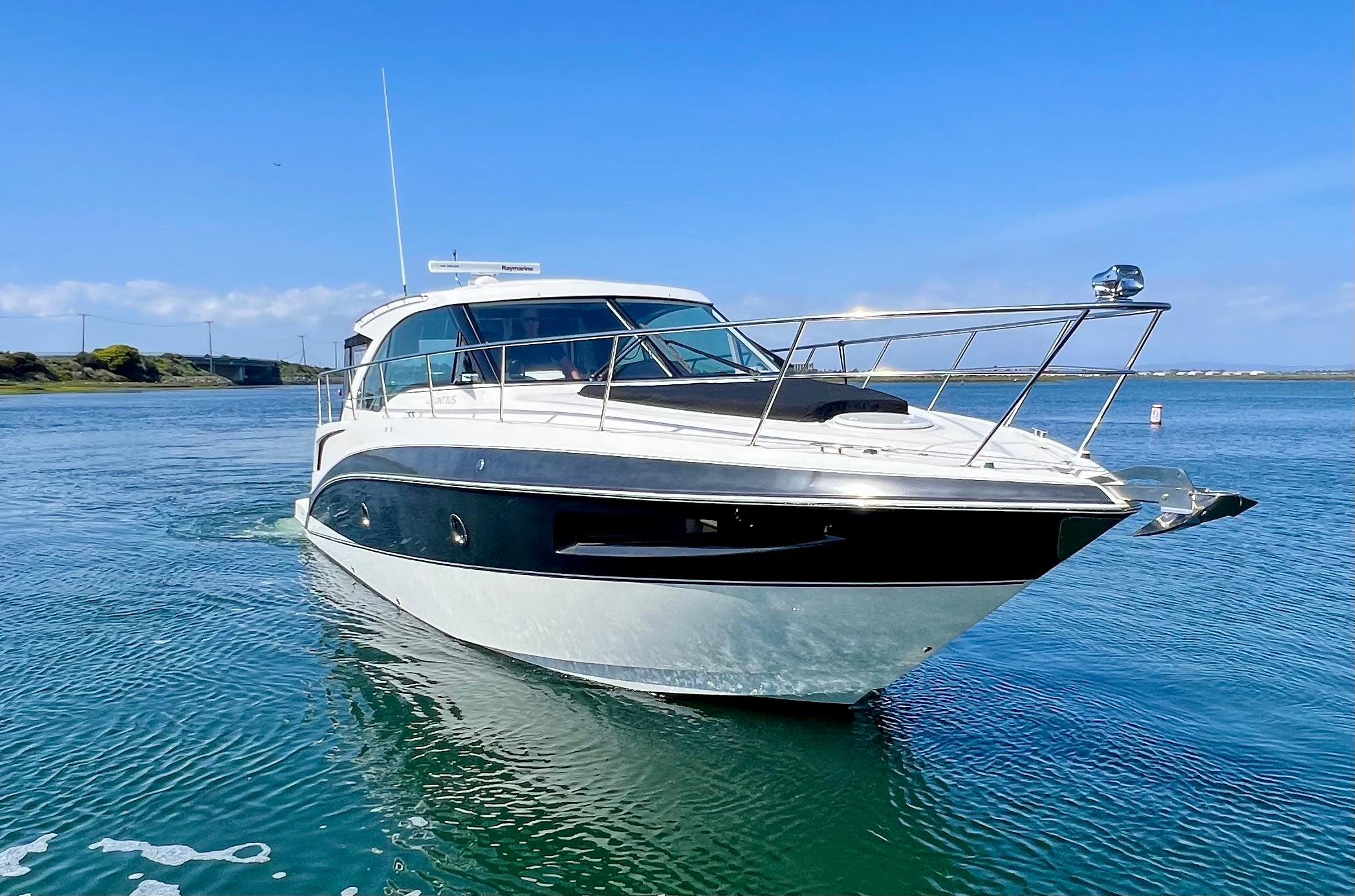 2014 Cruisers Cantius 41 Cruiser for sale - YachtWorld