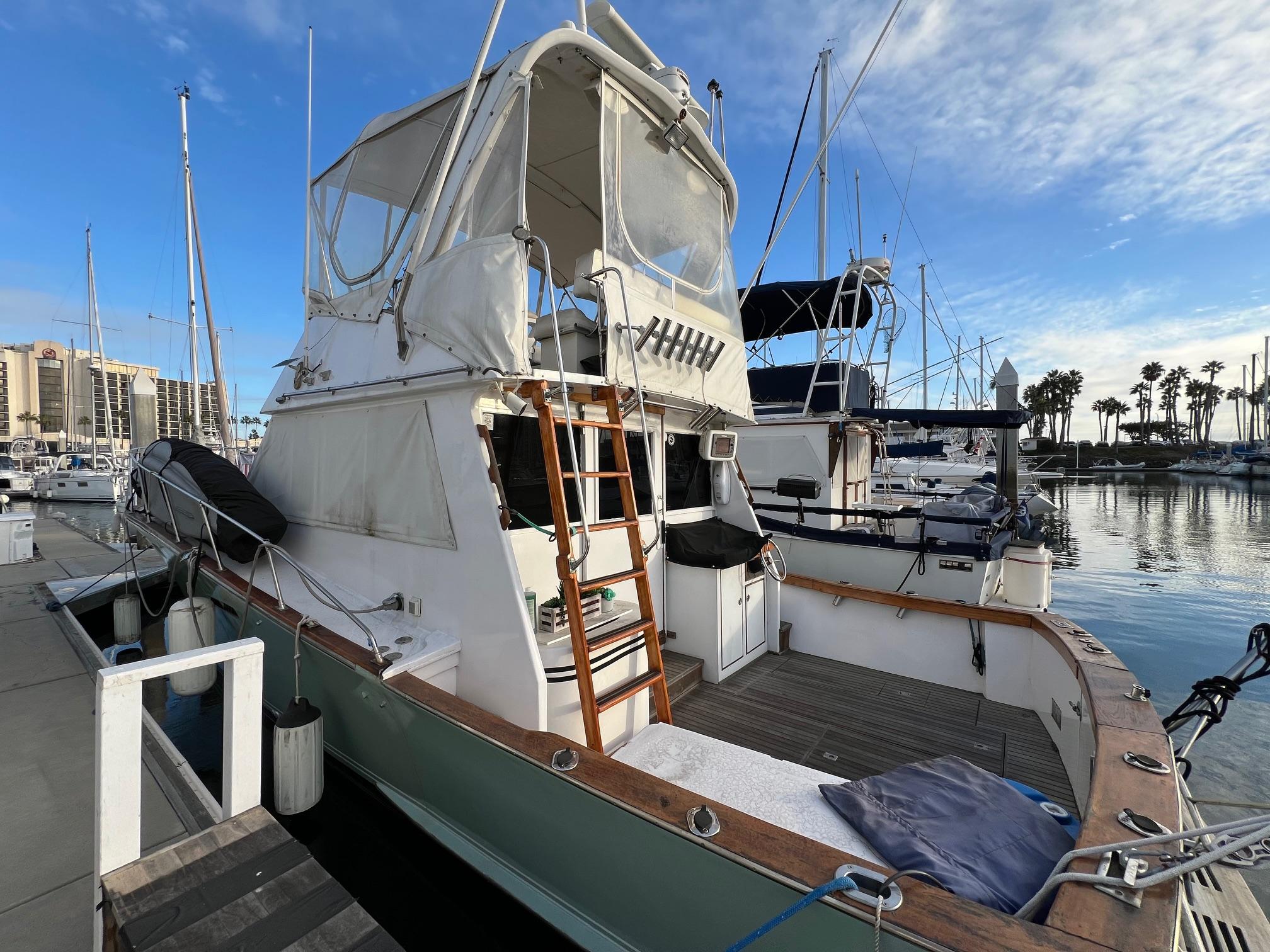 1978 Pacific Bluefin 36 Convertible Embarcaciones convertibles en venta ...