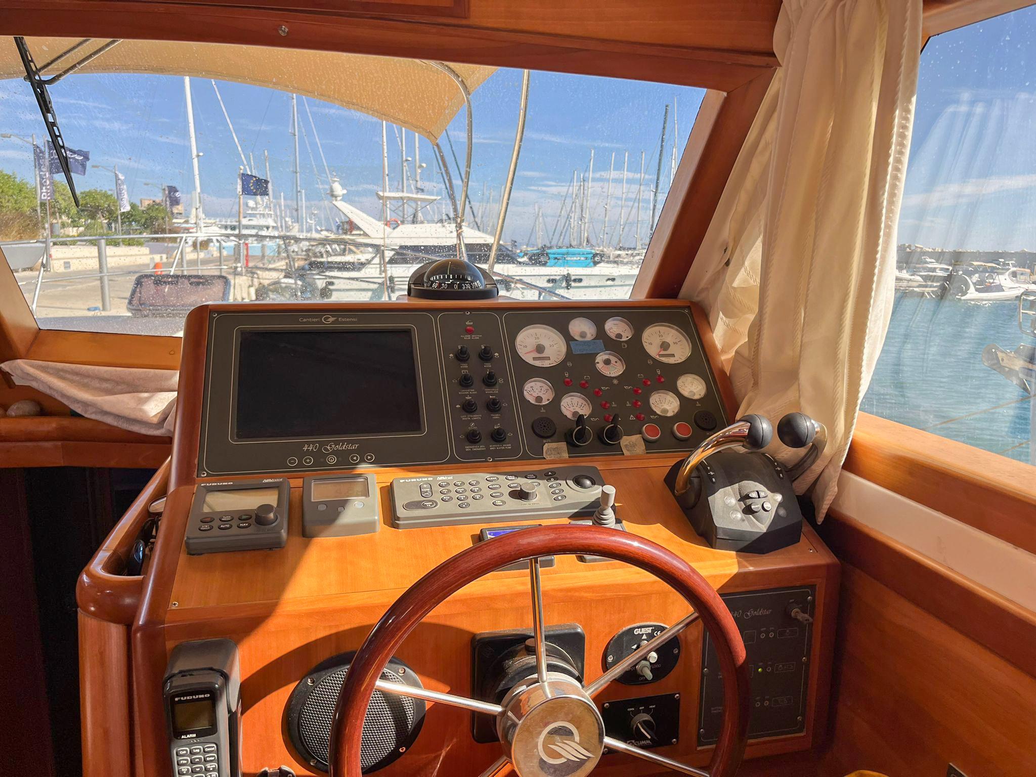 Cantieri Estensi Goldstar 440 C | 2008 | 14m - Grosseto | Boatshop24