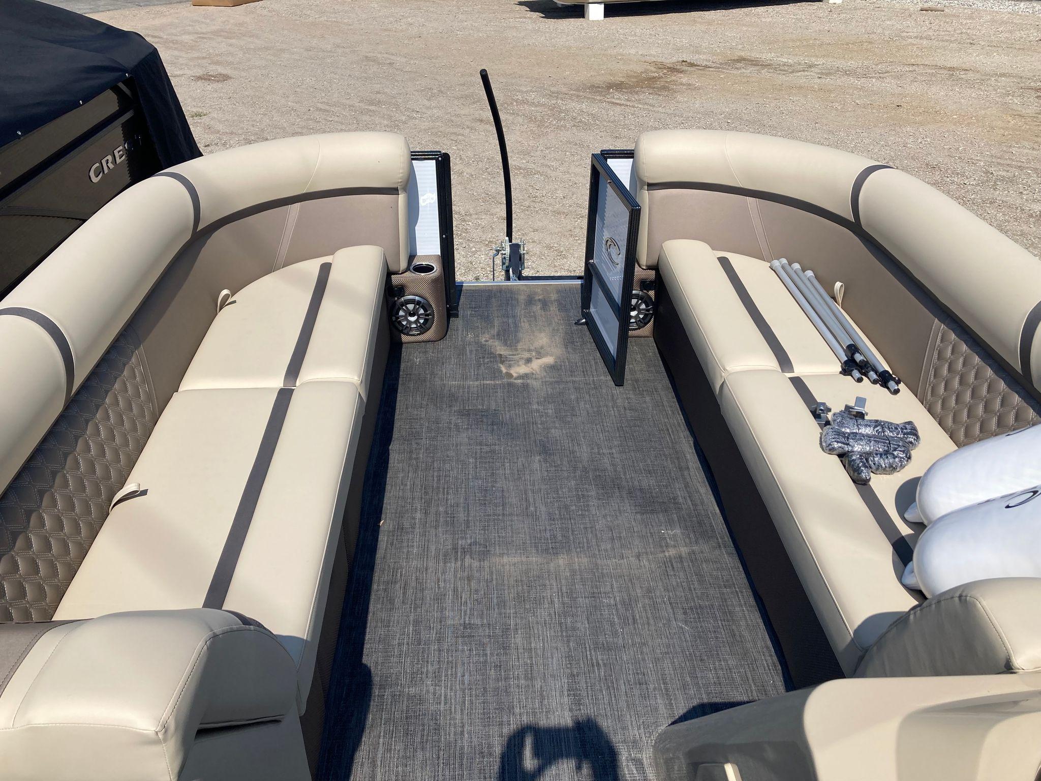 2023 Crest Classic DLX 240 Pontoon for sale - YachtWorld