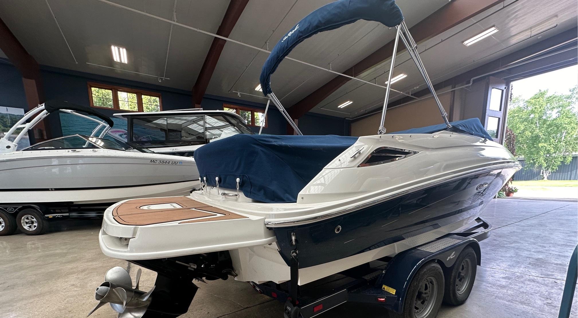 2017 Sea Ray SDX 220 Bowrider for sale - YachtWorld