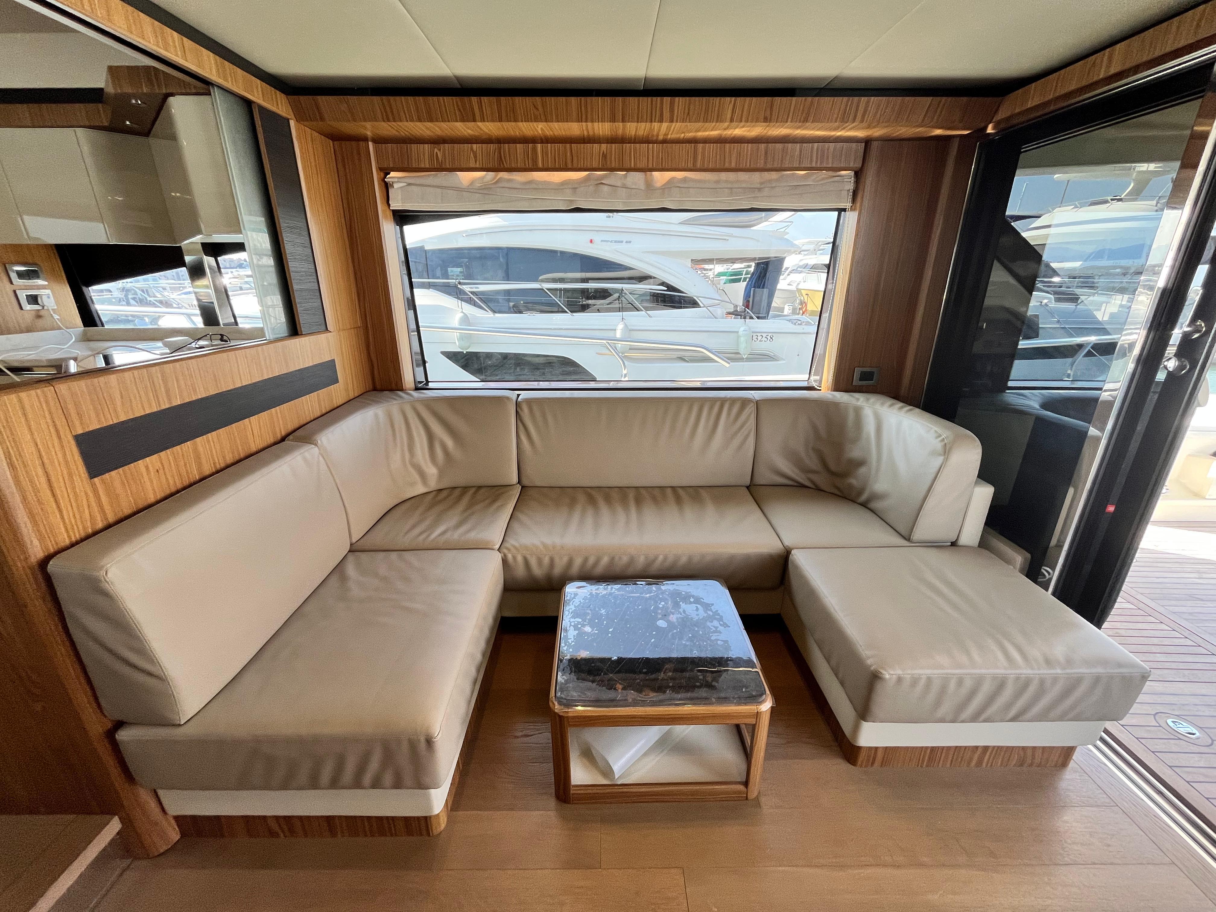 2016 Absolute ABSOLUTE 60 FLY Flybridge for sale - YachtWorld