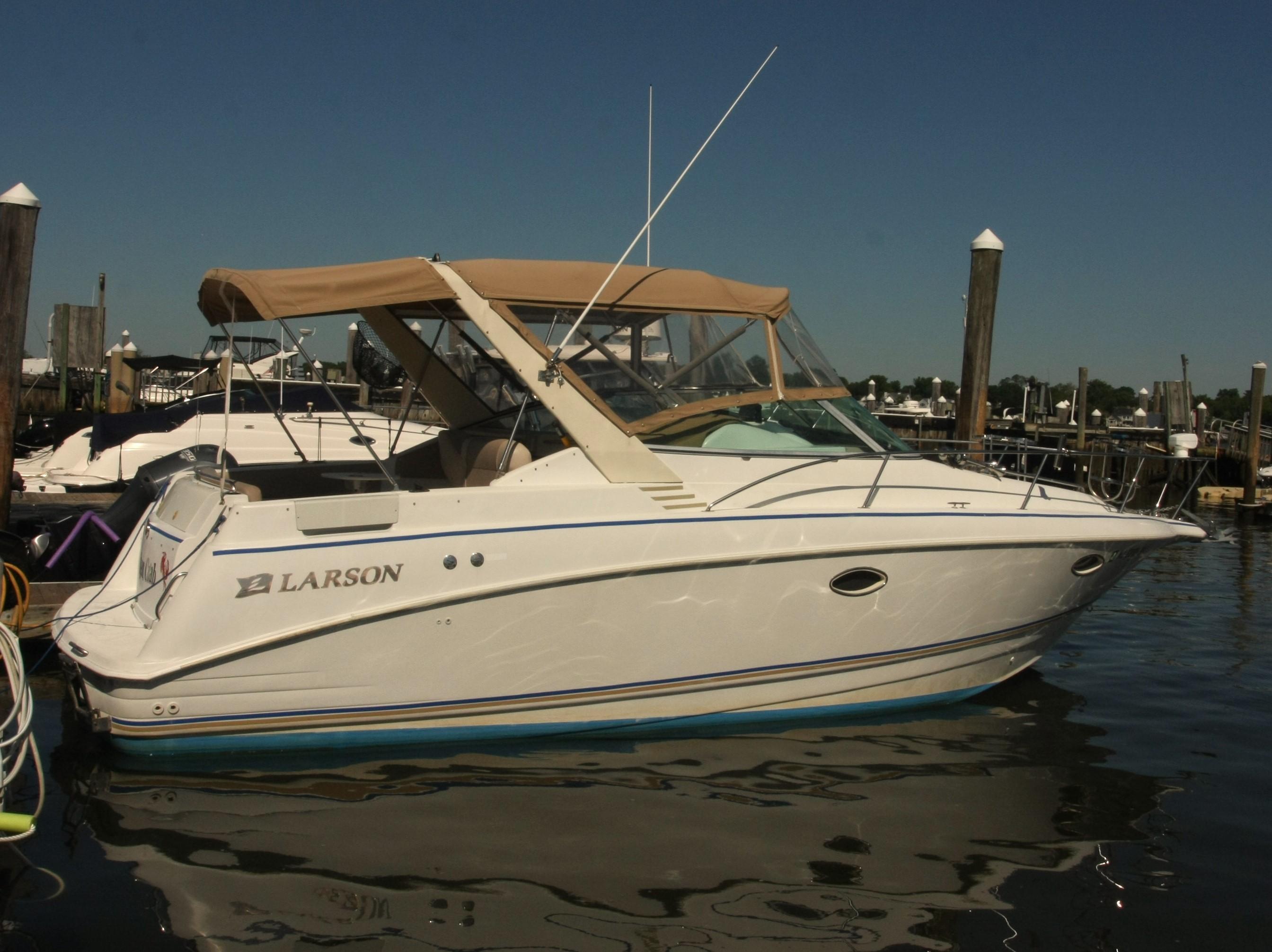 Used Larson Cabrio 290 Mid Cabin in New Jersey - iNautia