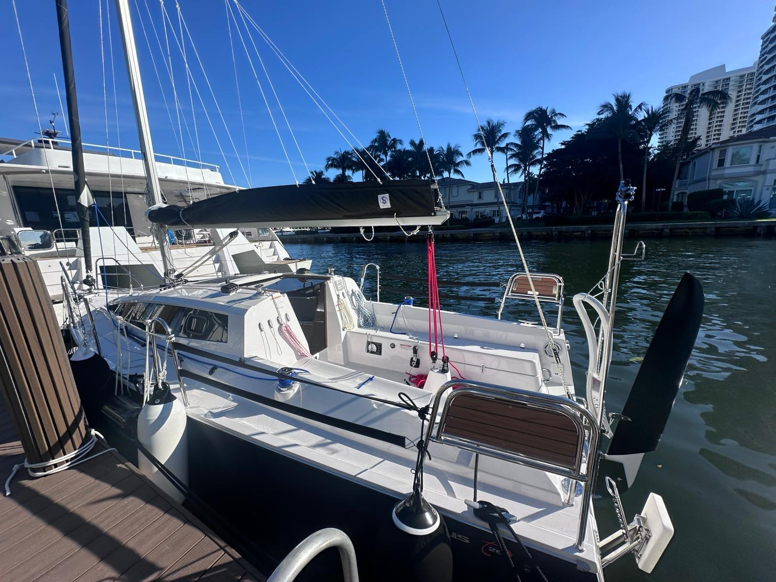 2025 Maxus 26 Barcos deck saloon en venta - YachtWorld