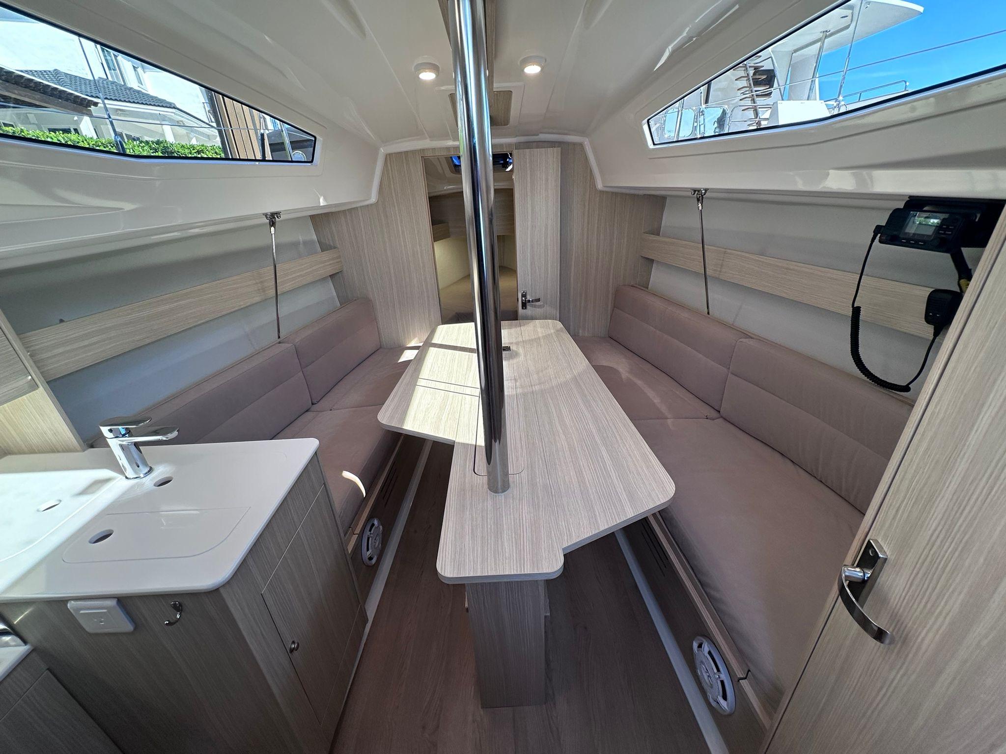 2025 Maxus 26 Barcos deck saloon en venta - YachtWorld