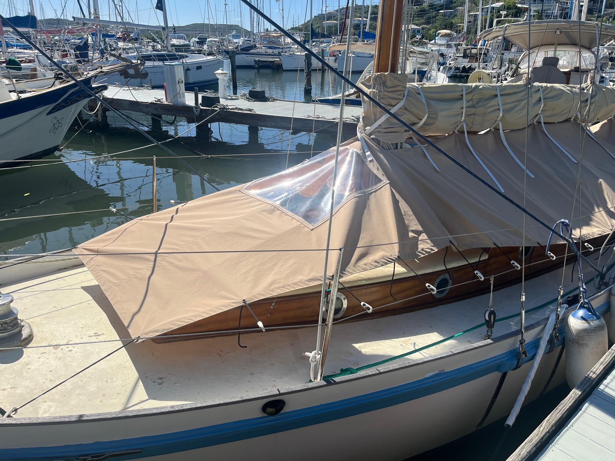 1993 Laurent Giles Vertue Gaff Cutter Cruiser for sale - YachtWorld