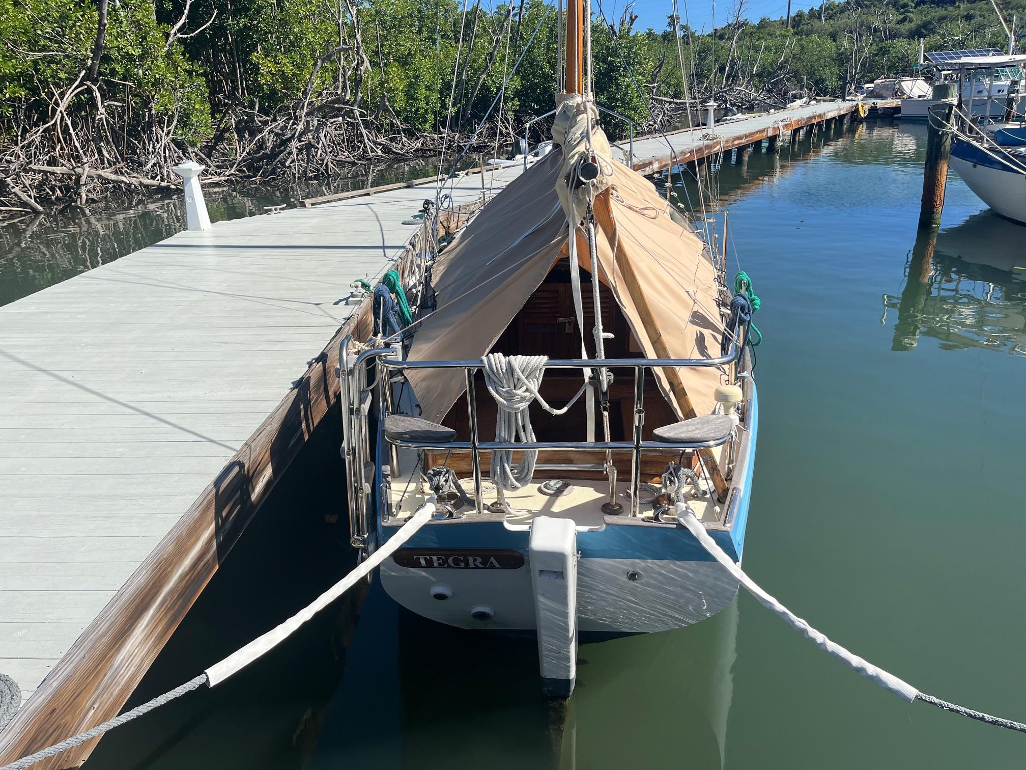 1993 Laurent Giles Vertue Gaff Cutter Cruiser for sale - YachtWorld