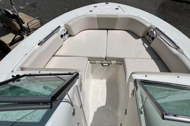 2017 Robalo R207 Dual Console Dual Console for sale - YachtWorld