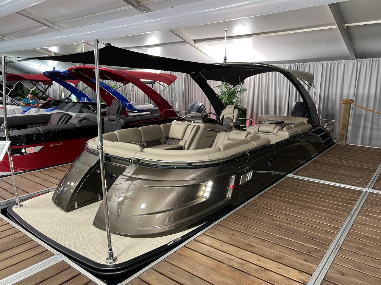 2024 Bennington 25 QX CLAD SWING BACK Pontoon for sale - YachtWorld