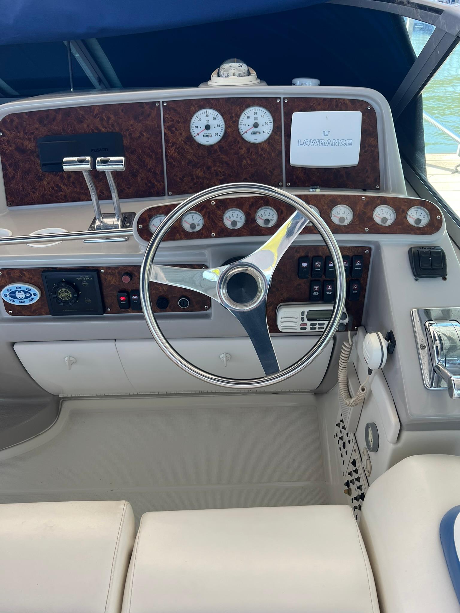 2001 Formula 37 PC Express Cruiser for sale - YachtWorld