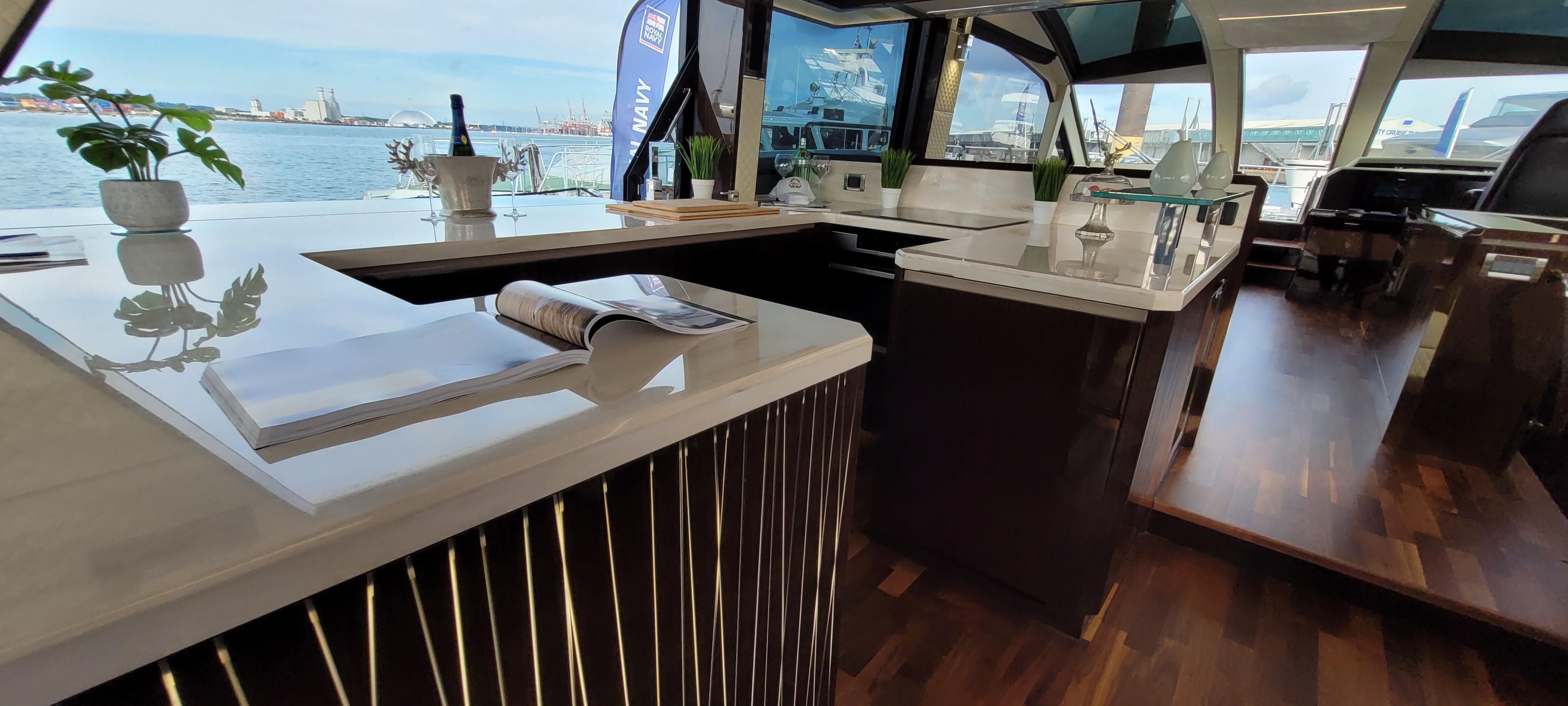 2021 Galeon 640 Fly Flybridge for sale - YachtWorld