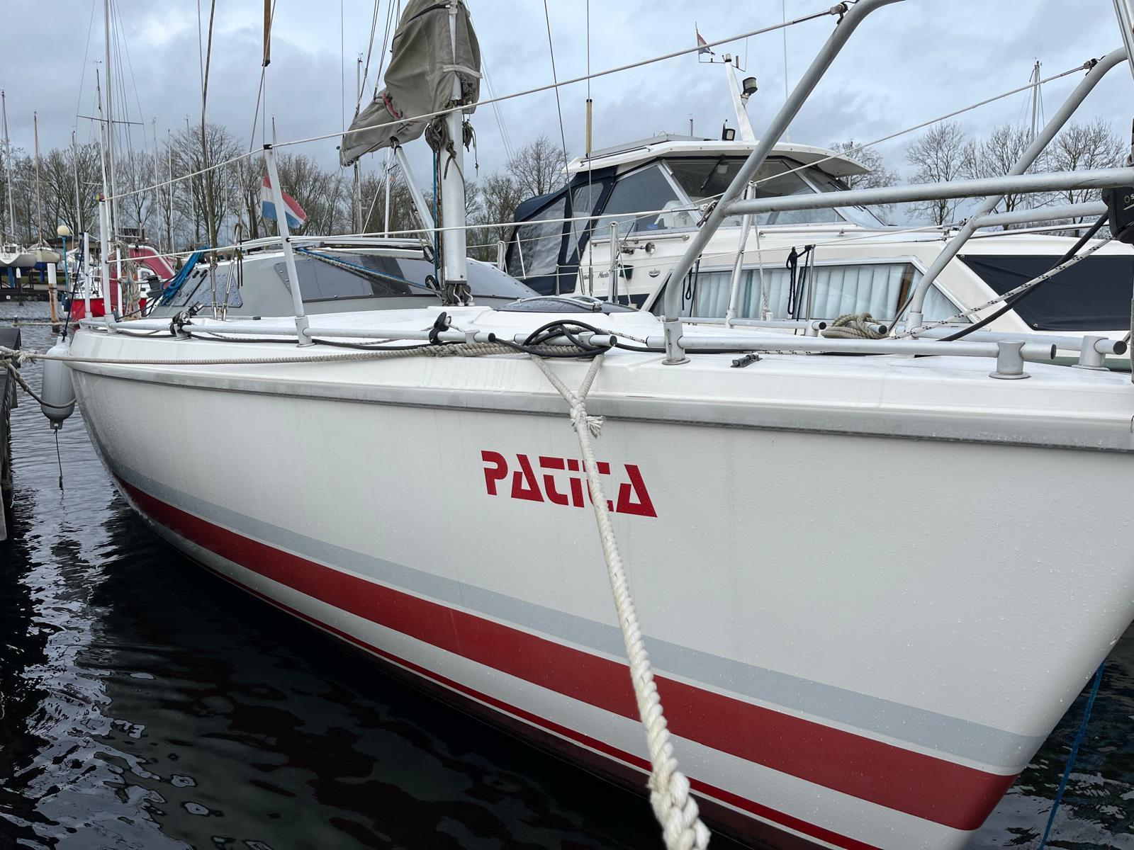 Used 1992 Etap 28i | YachtFocus