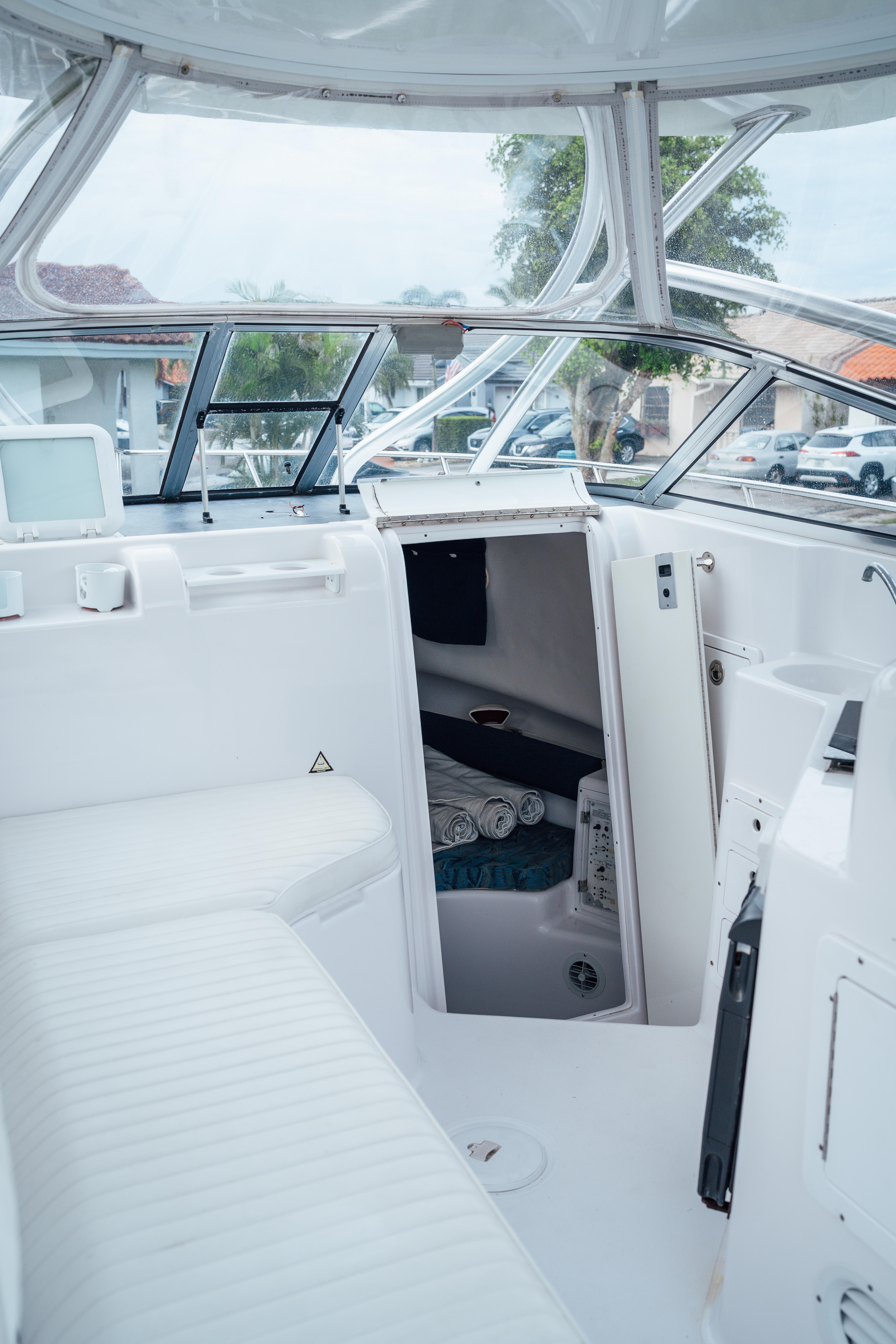 2003 Pro-Line 32 Express Cuddy Cabin for sale - YachtWorld