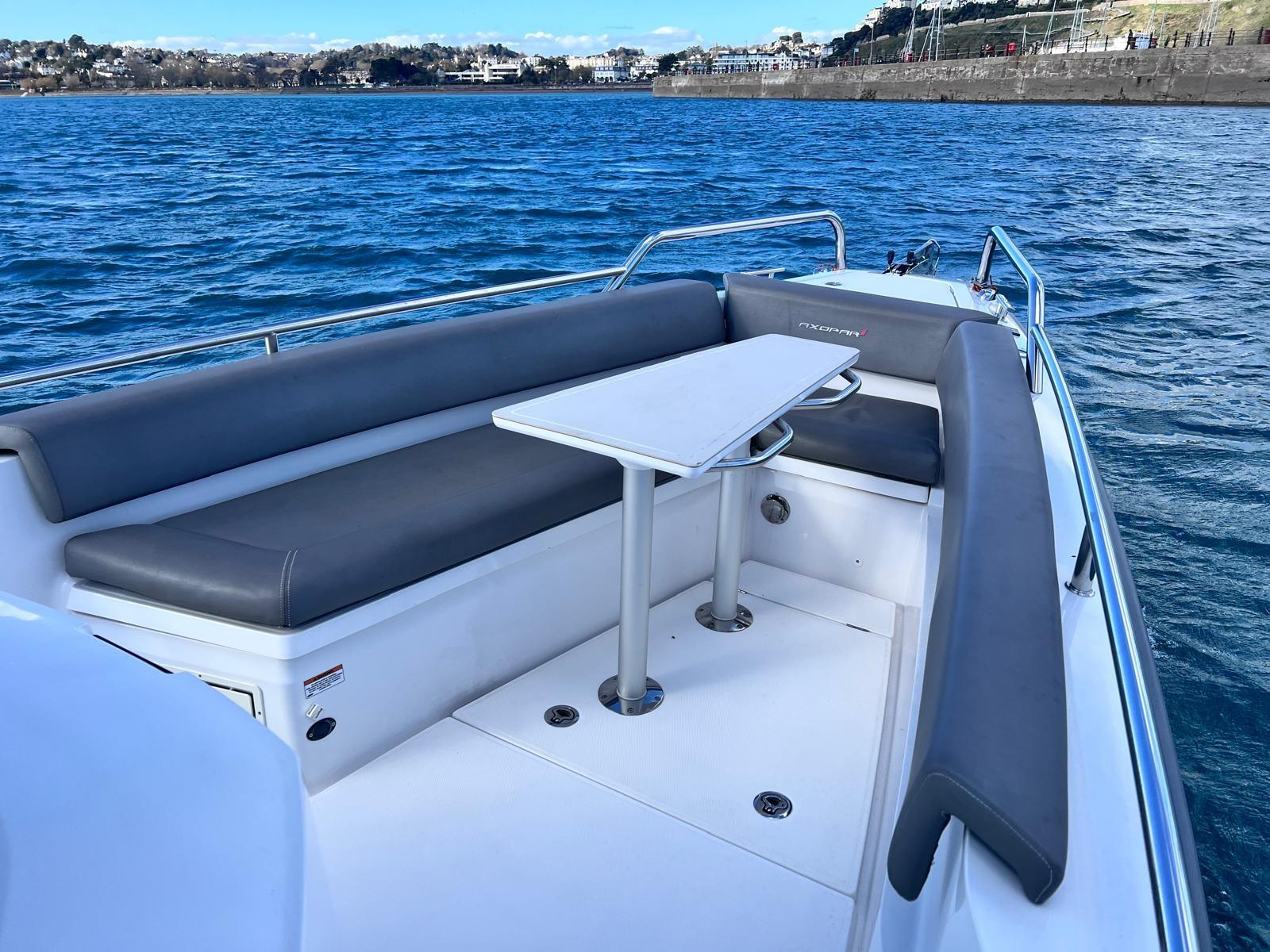 2018 Axopar 28 CABIN Cruiser for sale - YachtWorld