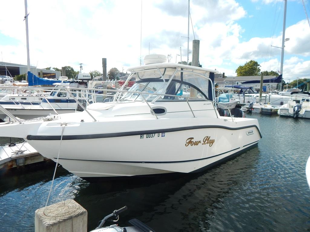 2005 Boston Whaler 255 Conquest Saltwater Fishing for sale - YachtWorld