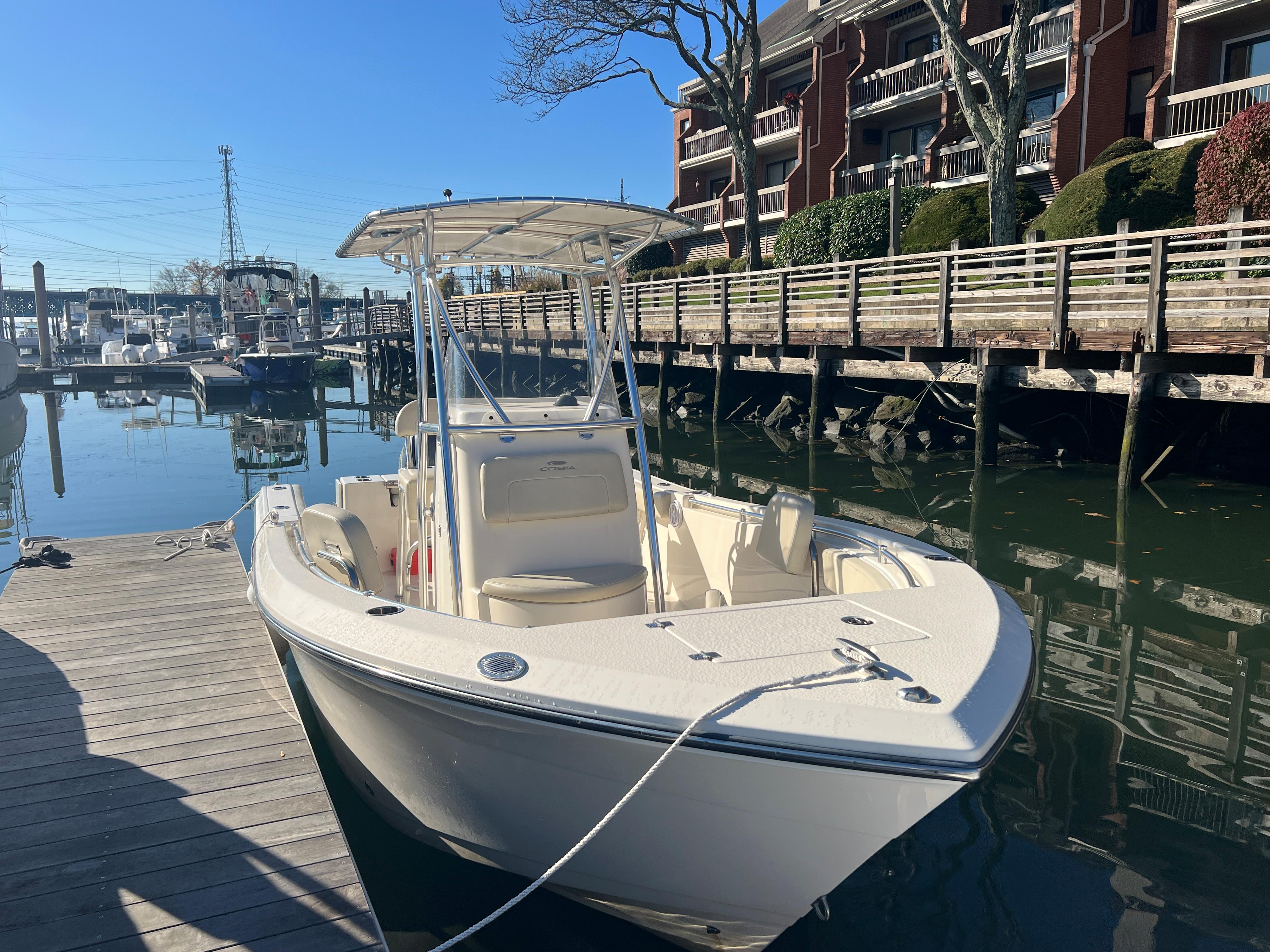 2019 Cobia 220 Centre Console for sale - YachtWorld
