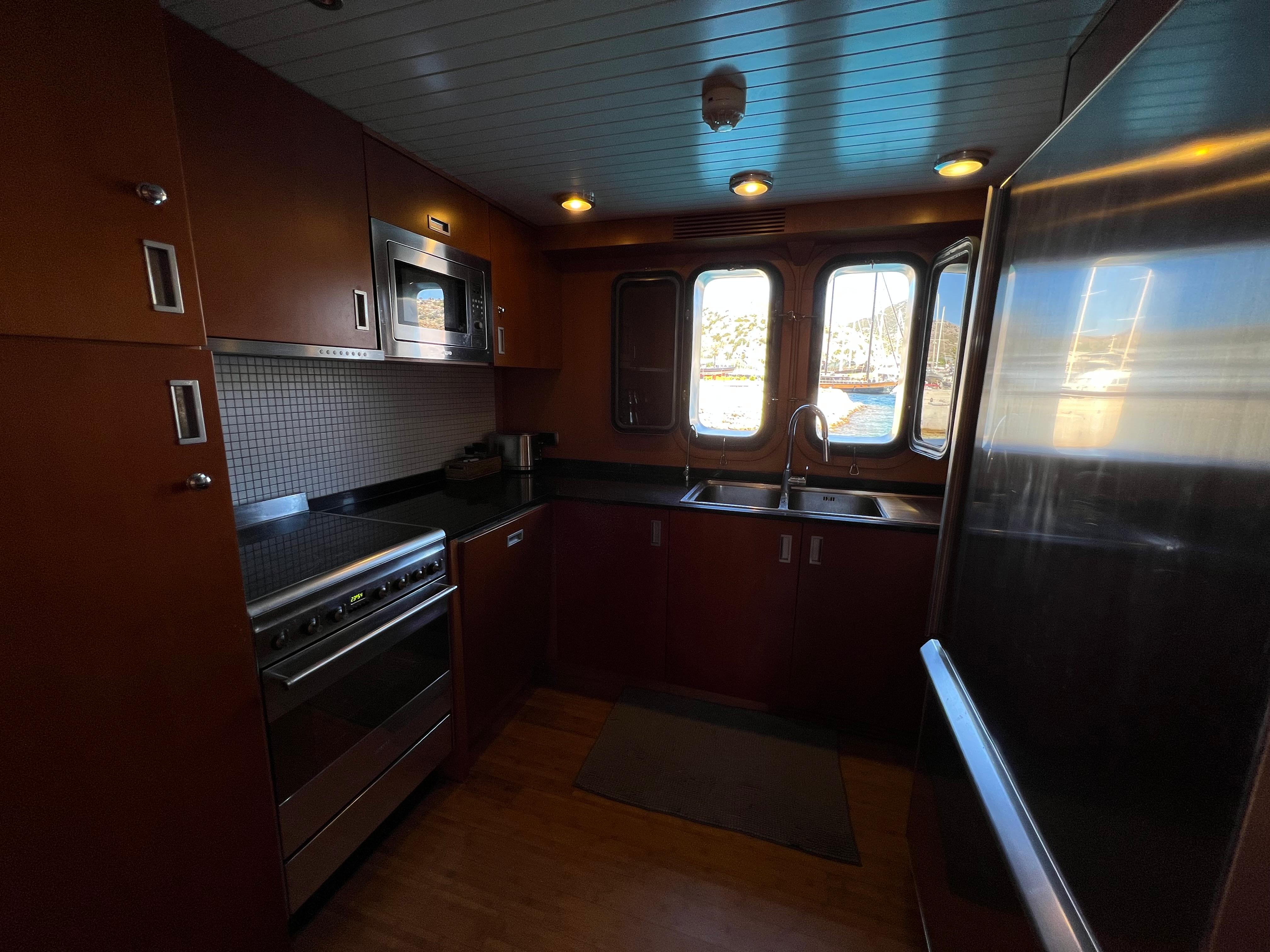 2006 Tansu CV70 Motor Yachts for sale - YachtWorld