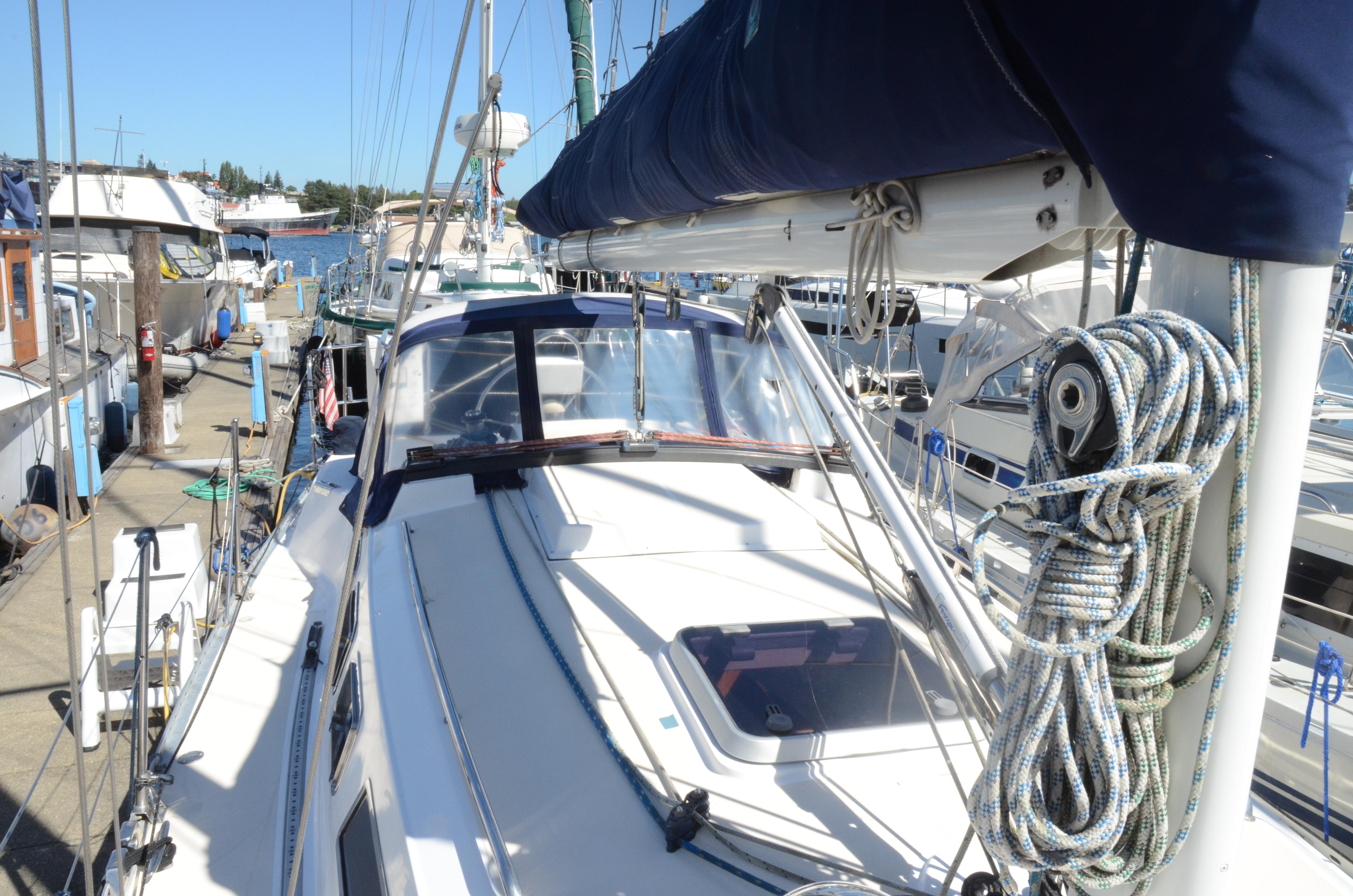2002 Saga 35 Cruiser for sale - YachtWorld