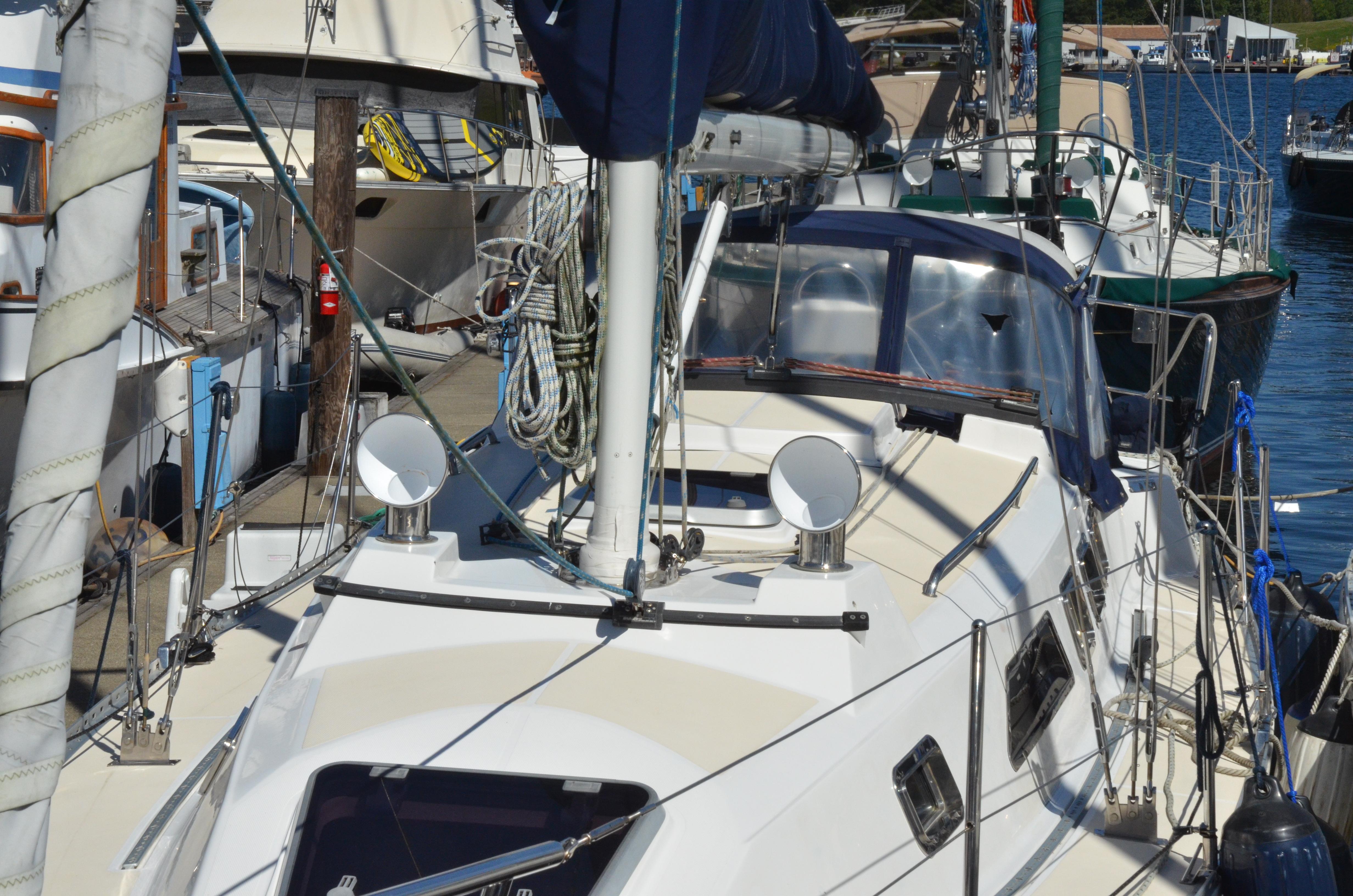 2002 Saga 35 Cruiser for sale - YachtWorld