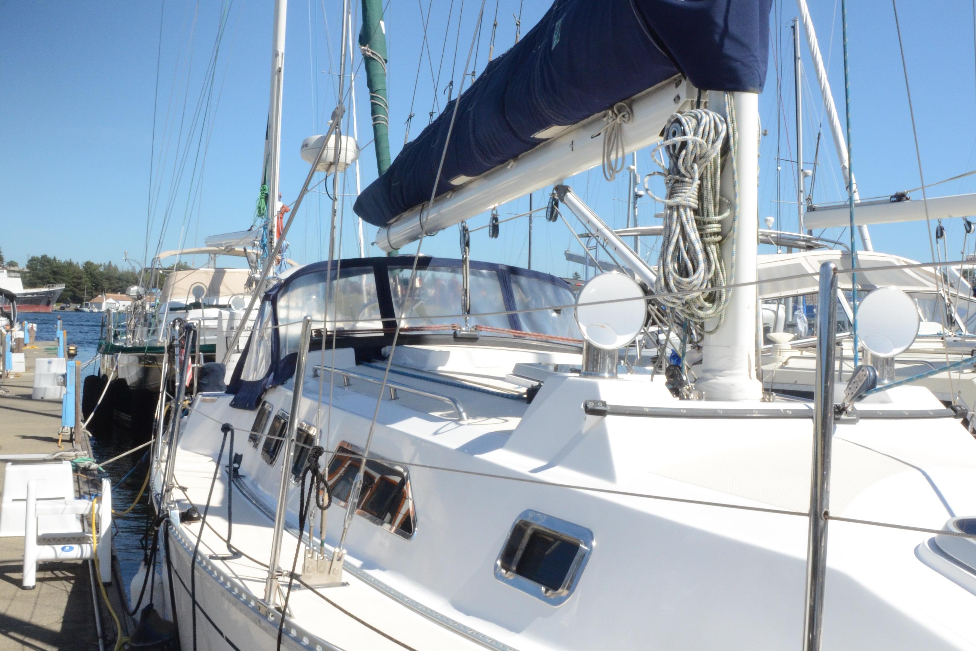 2002 Saga 35 Cruiser for sale - YachtWorld