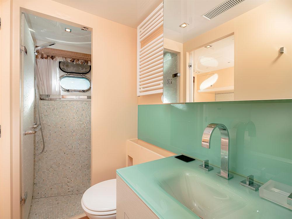 2012 Horizon Explorer Yacht Cruiser for sale - YachtWorld