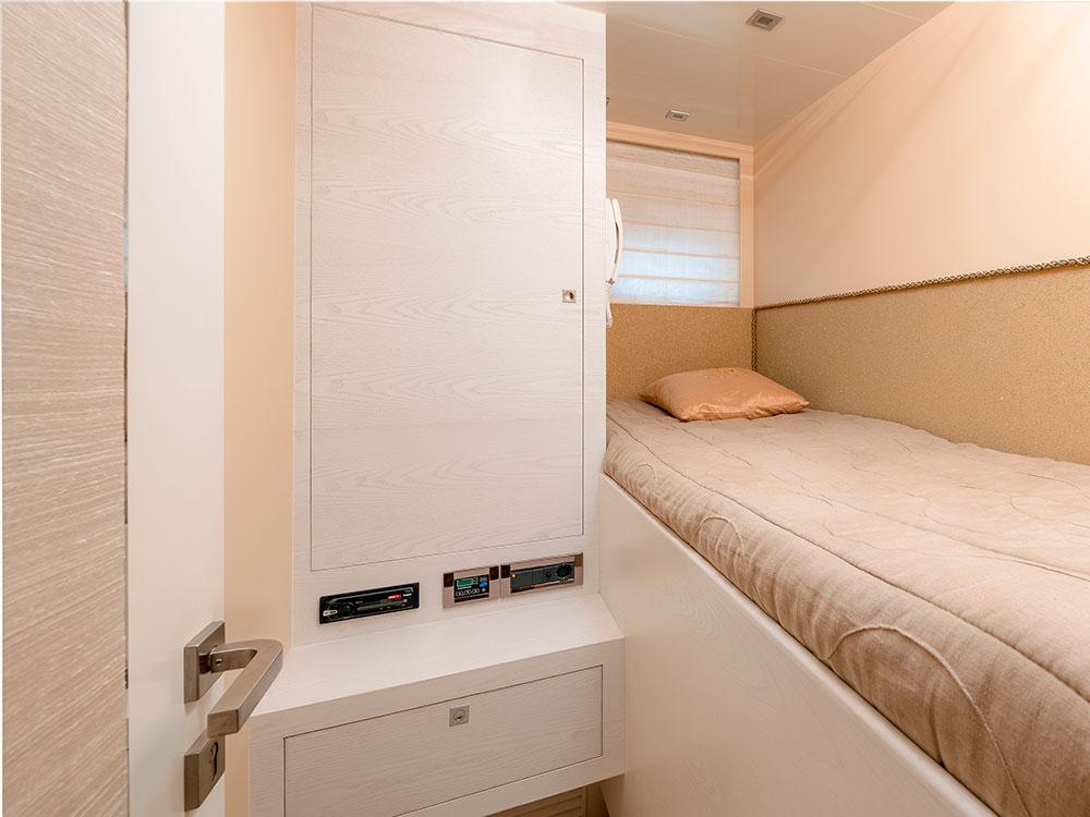 2012 Horizon Explorer Yacht Cruiser for sale - YachtWorld