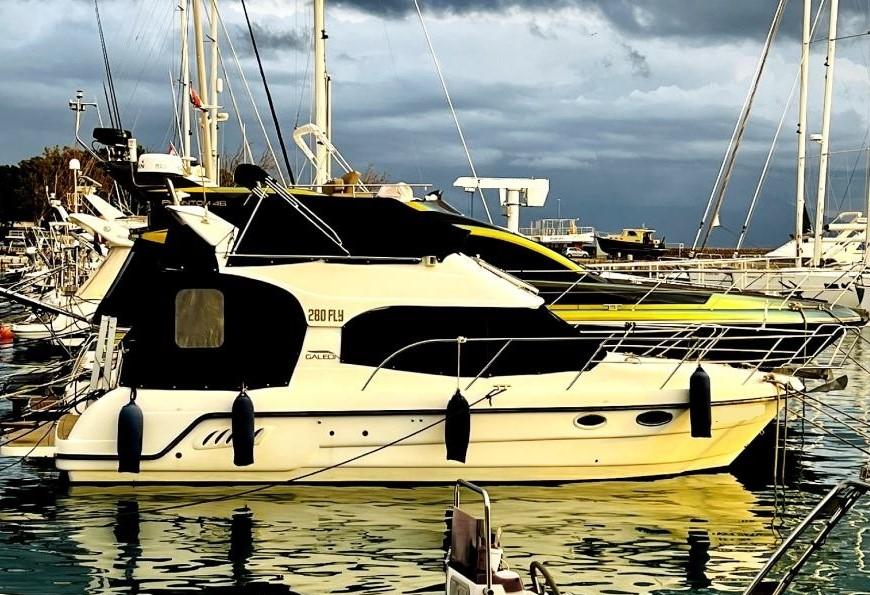 Galeon 280 Fly / VAT PAID | 2001 | 9m | Boatshop24