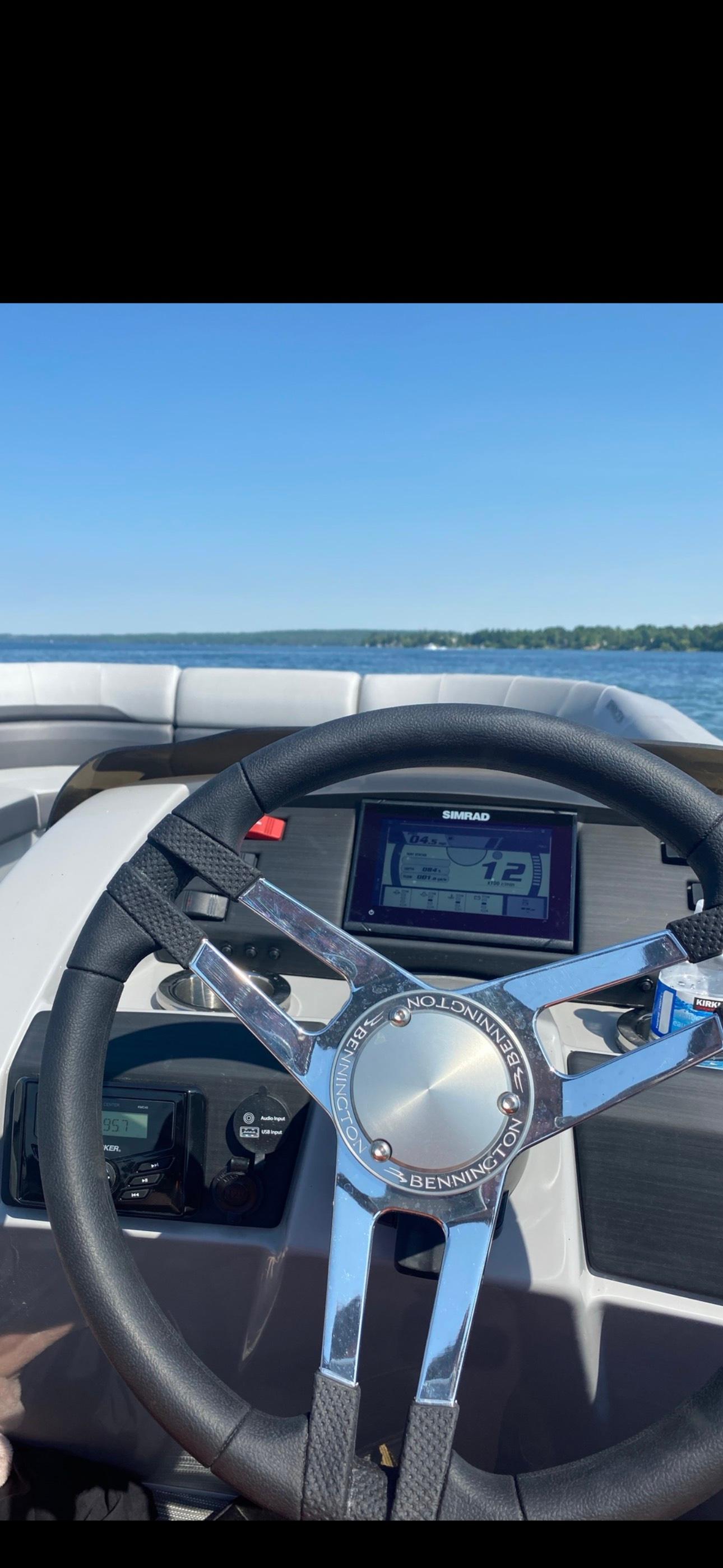 2021 Bennington 23 SSBX SWINGBACK Pontoon for sale - YachtWorld