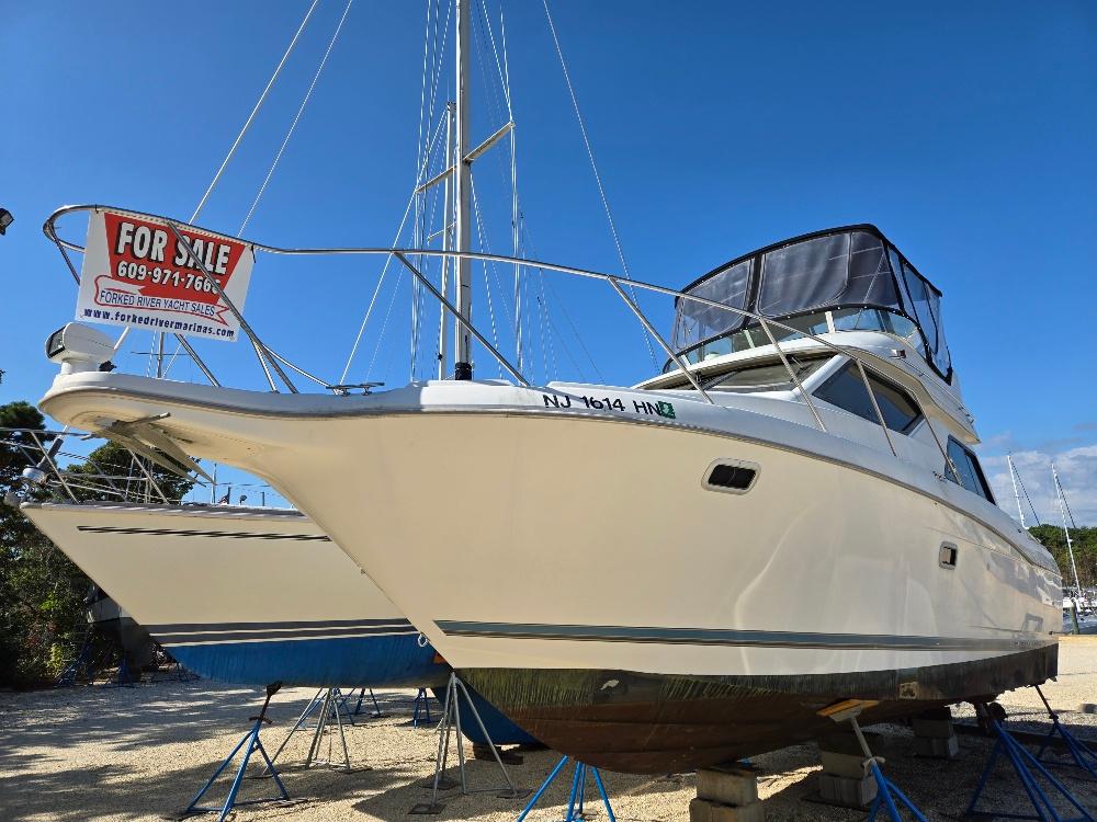 2001 Bayliner 3258 CIERA COMMAND BRIDGE Convertible for sale - YachtWorld