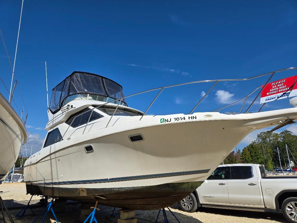 2001 Bayliner 3258 CIERA COMMAND BRIDGE Convertible for sale - YachtWorld