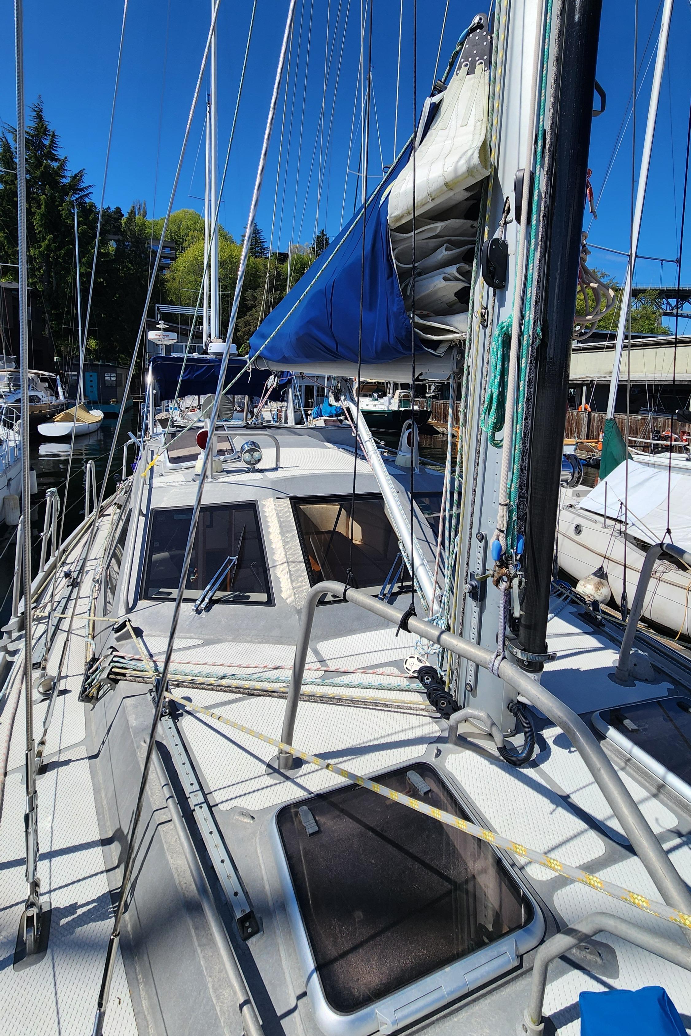 2004 Dudley Dix Jacobs Bros 43 Pilot Pilothouse for sale - YachtWorld