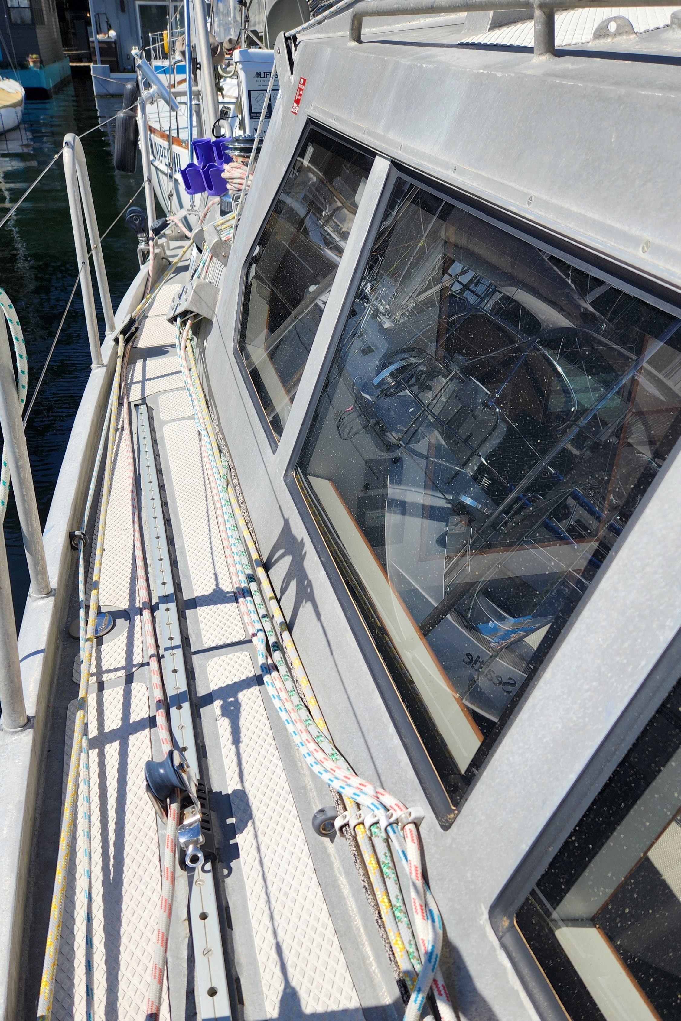 2004 Dudley Dix Jacobs Bros 43 Pilot Pilothouse for sale - YachtWorld