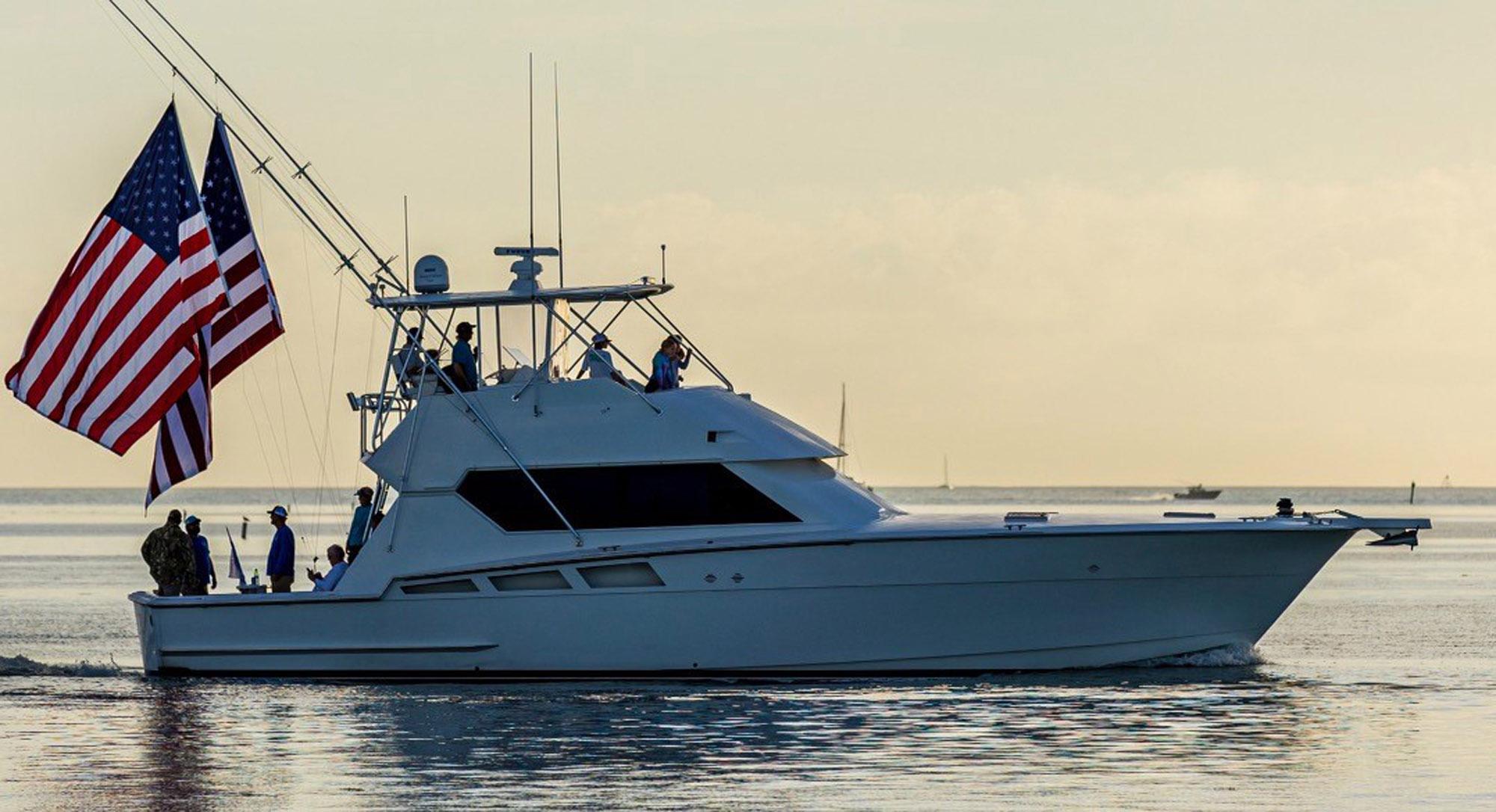Hatteras 54 Convertible Usado en Florida - Cosas de Barcos