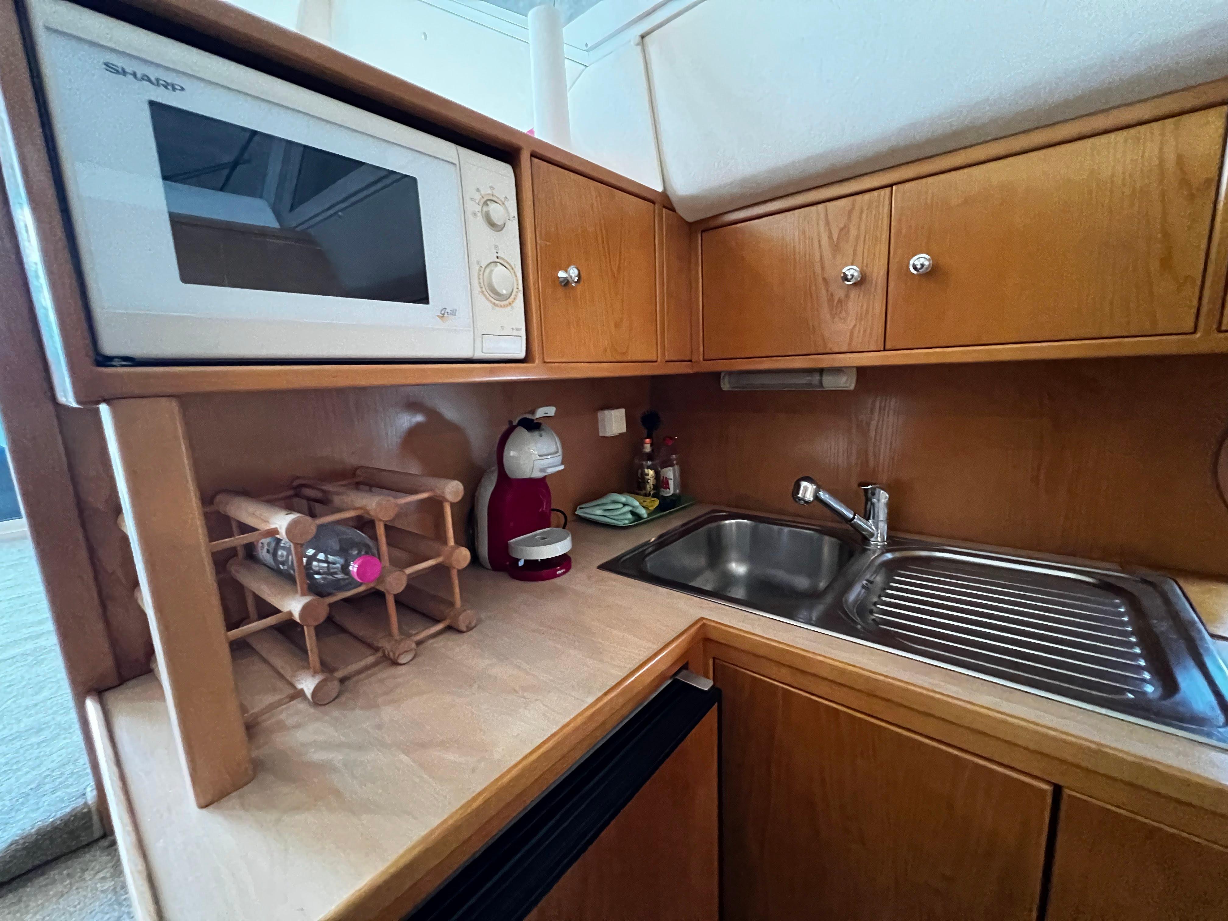 1996 Colvic Sunquest 44 Flybridge for sale - YachtWorld