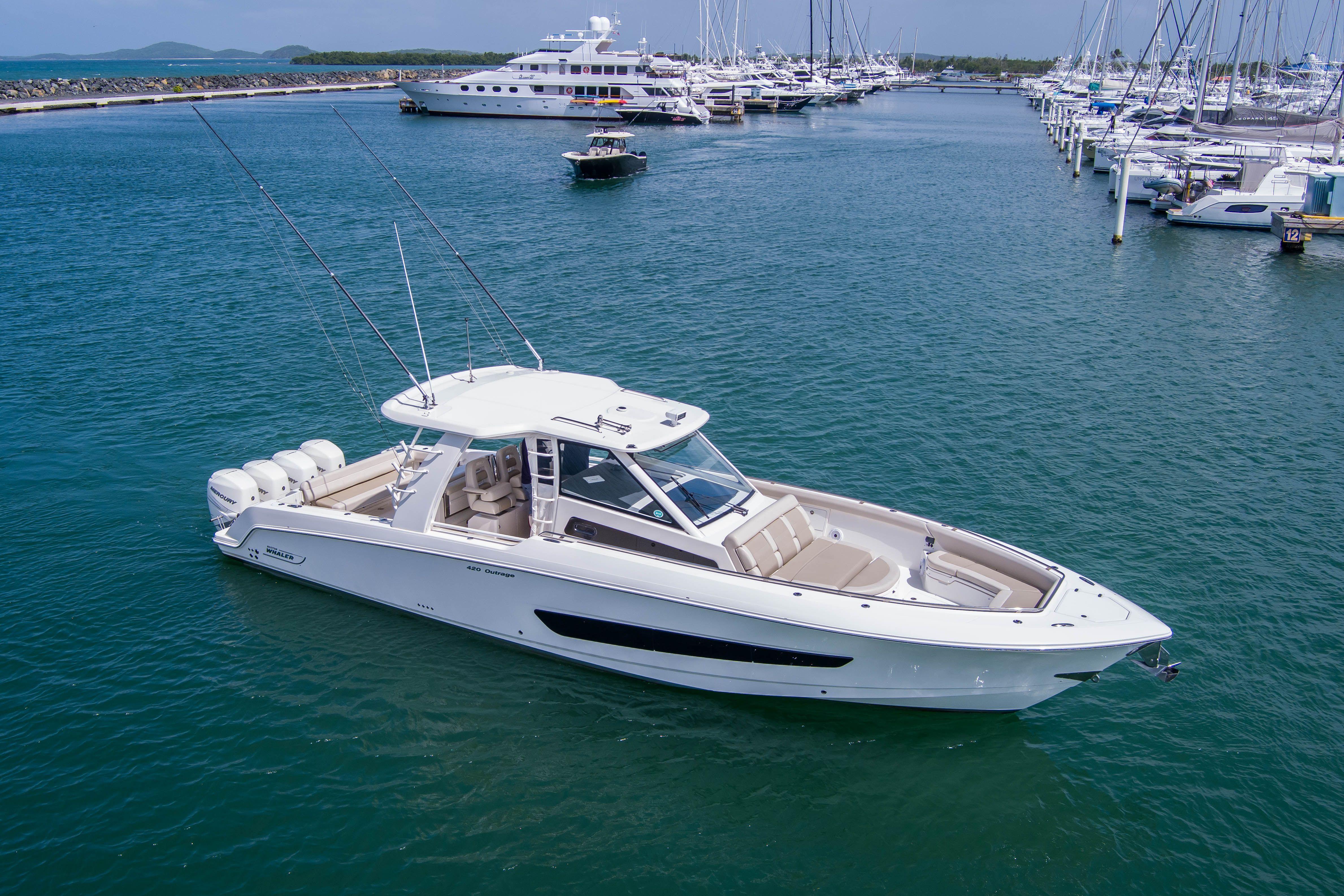 2019 Boston Whaler Outrage 420 2019 Bateaux à console centrale à vendre ...