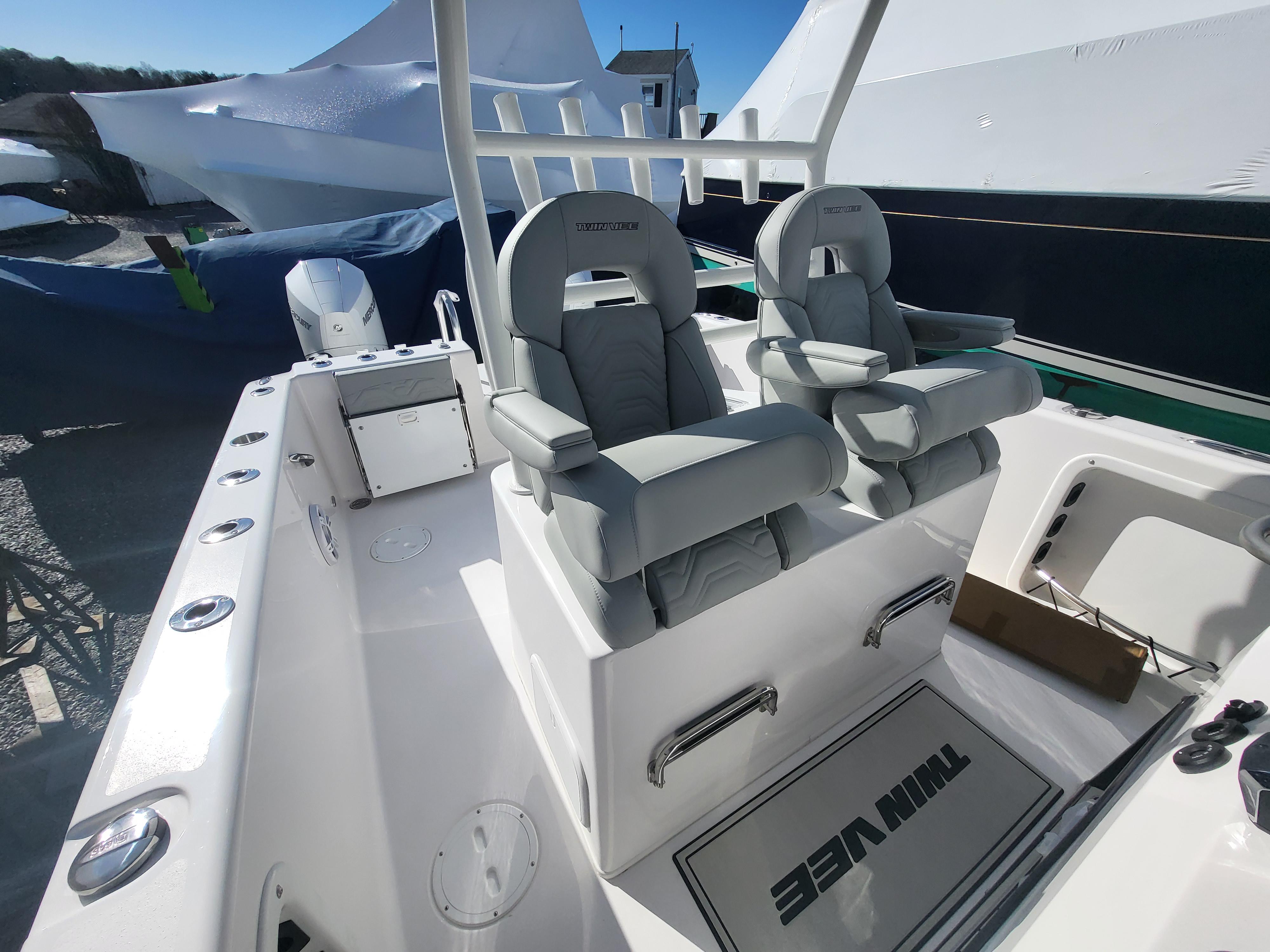 2023 Twin Vee 260 GFX Katamaran Kaufen - YachtWorld