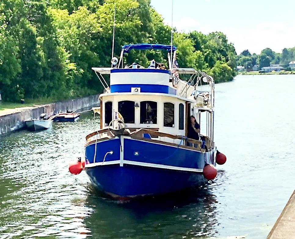 1984 Gozzard Pilgrim 40 Kajütboot (Motor) Kaufen - YachtWorld