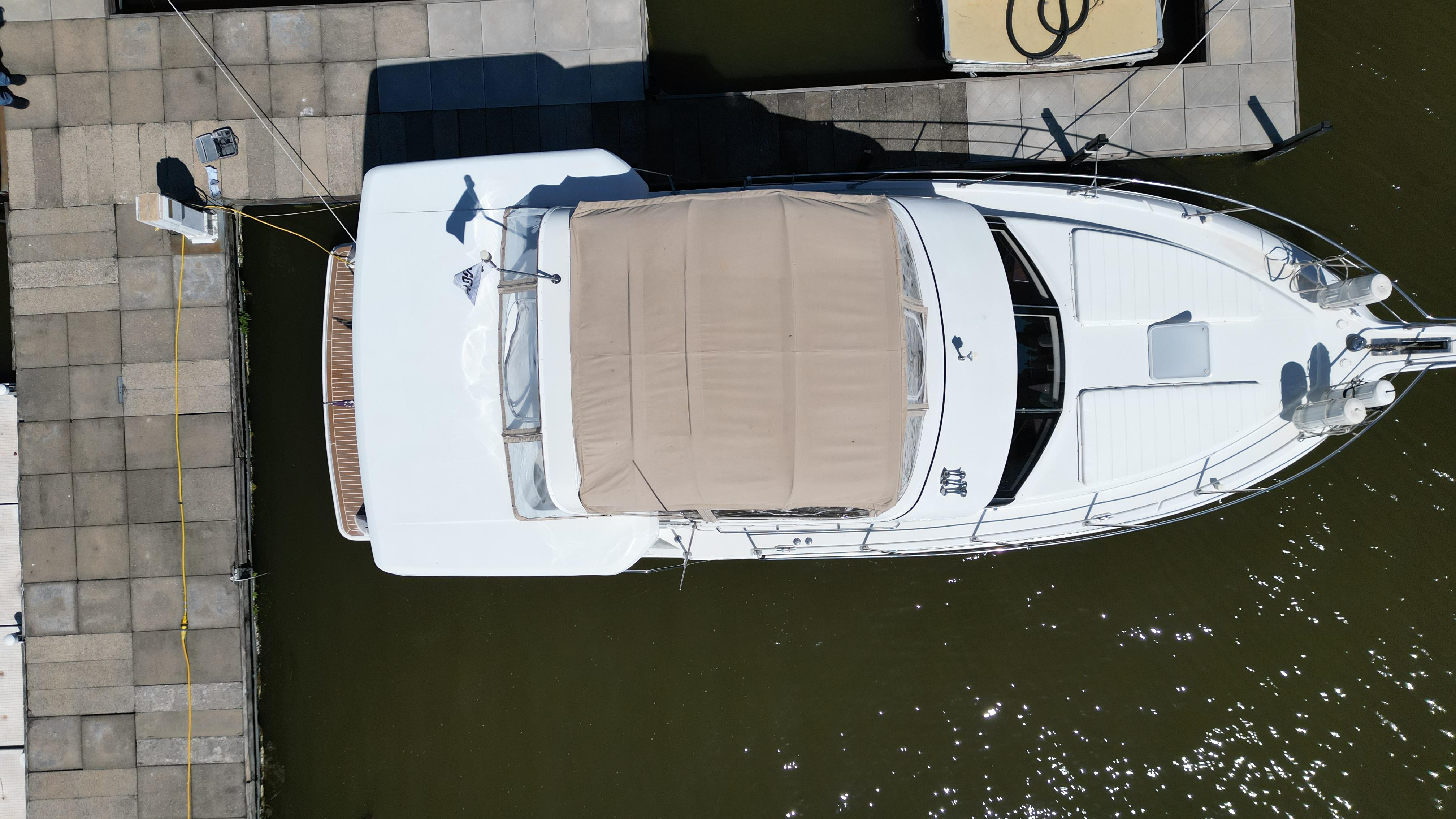 2001 Carver 356 Motor Yacht Yates a motor en venta - YachtWorld