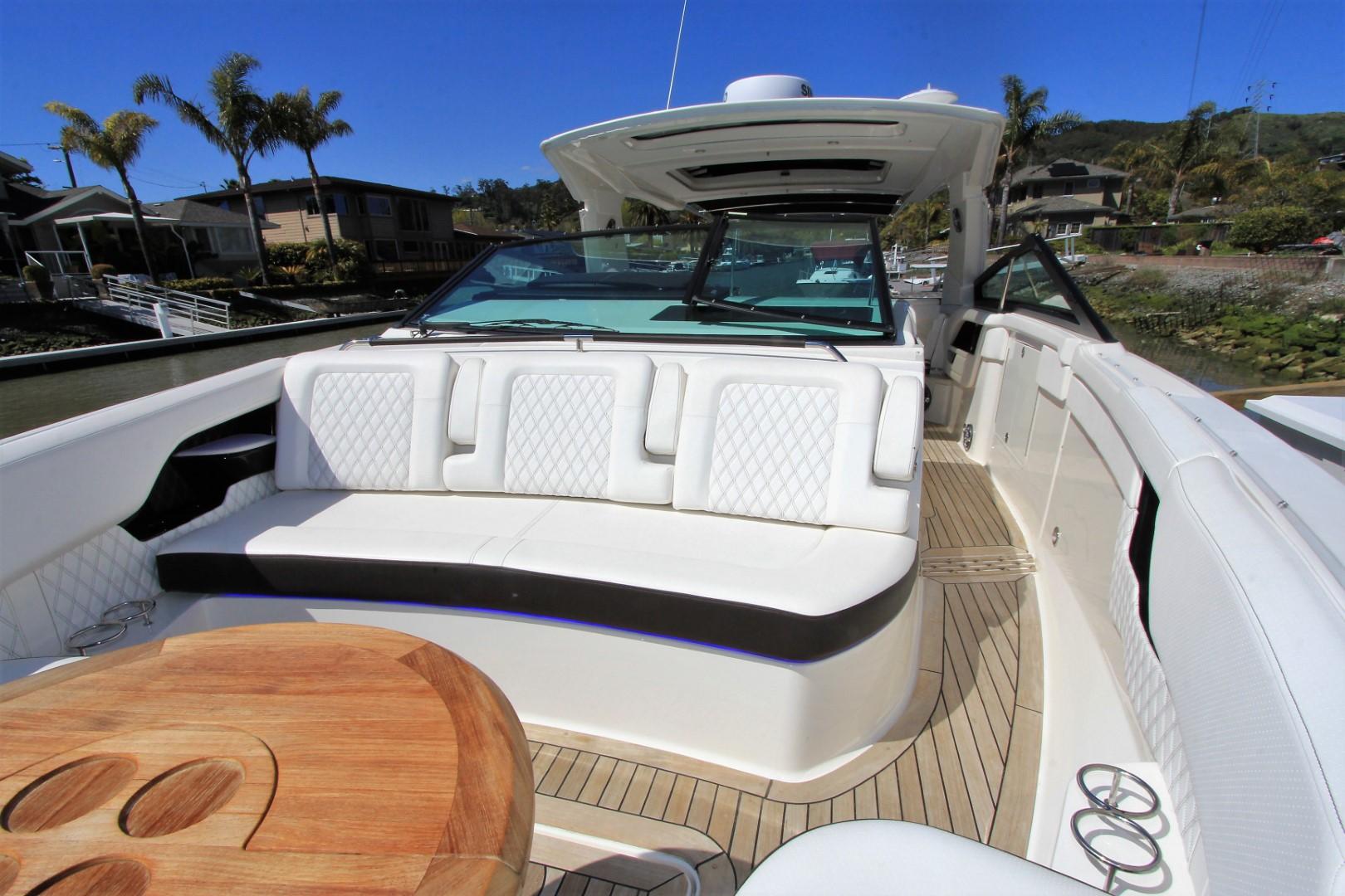 2020 Sea Ray SLX 400 Motor Yacht for sale - YachtWorld