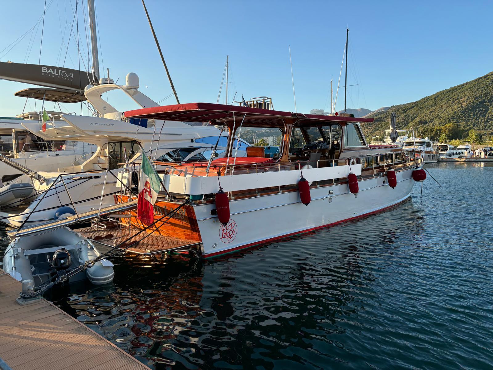 Classic Riviera | 1960 | 16m - Napoli | Boatshop24
