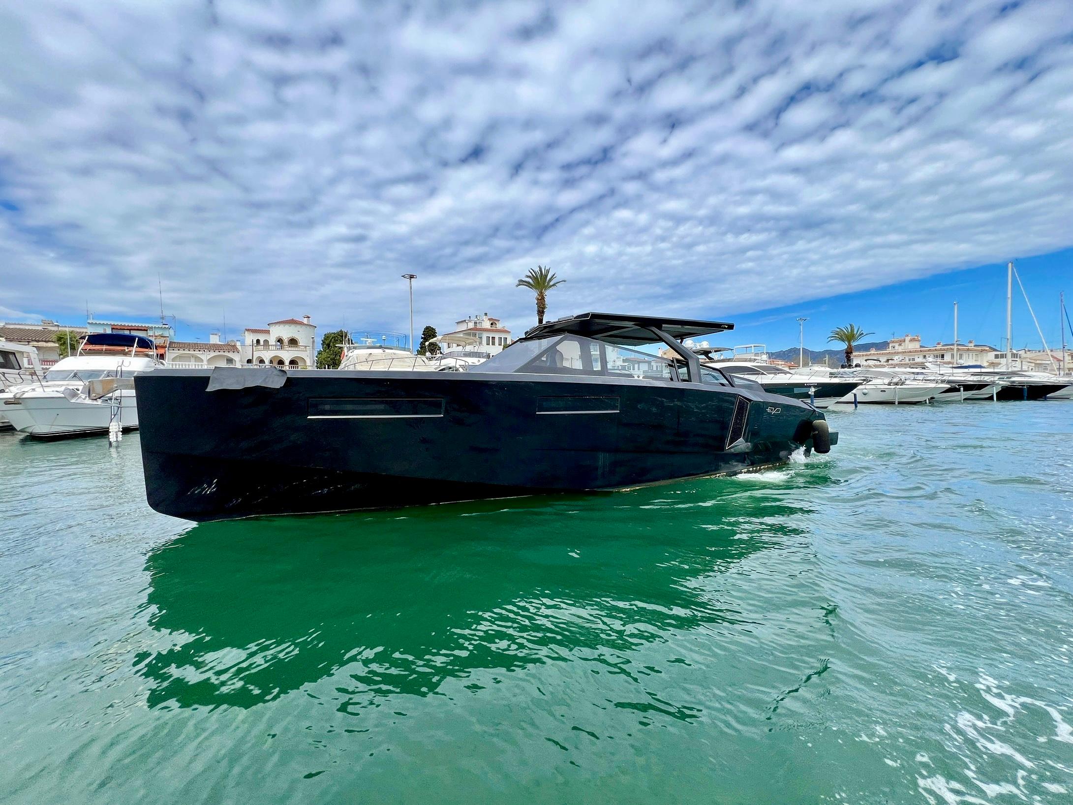 Used Evo Yachts R4 in Girona - iNautia