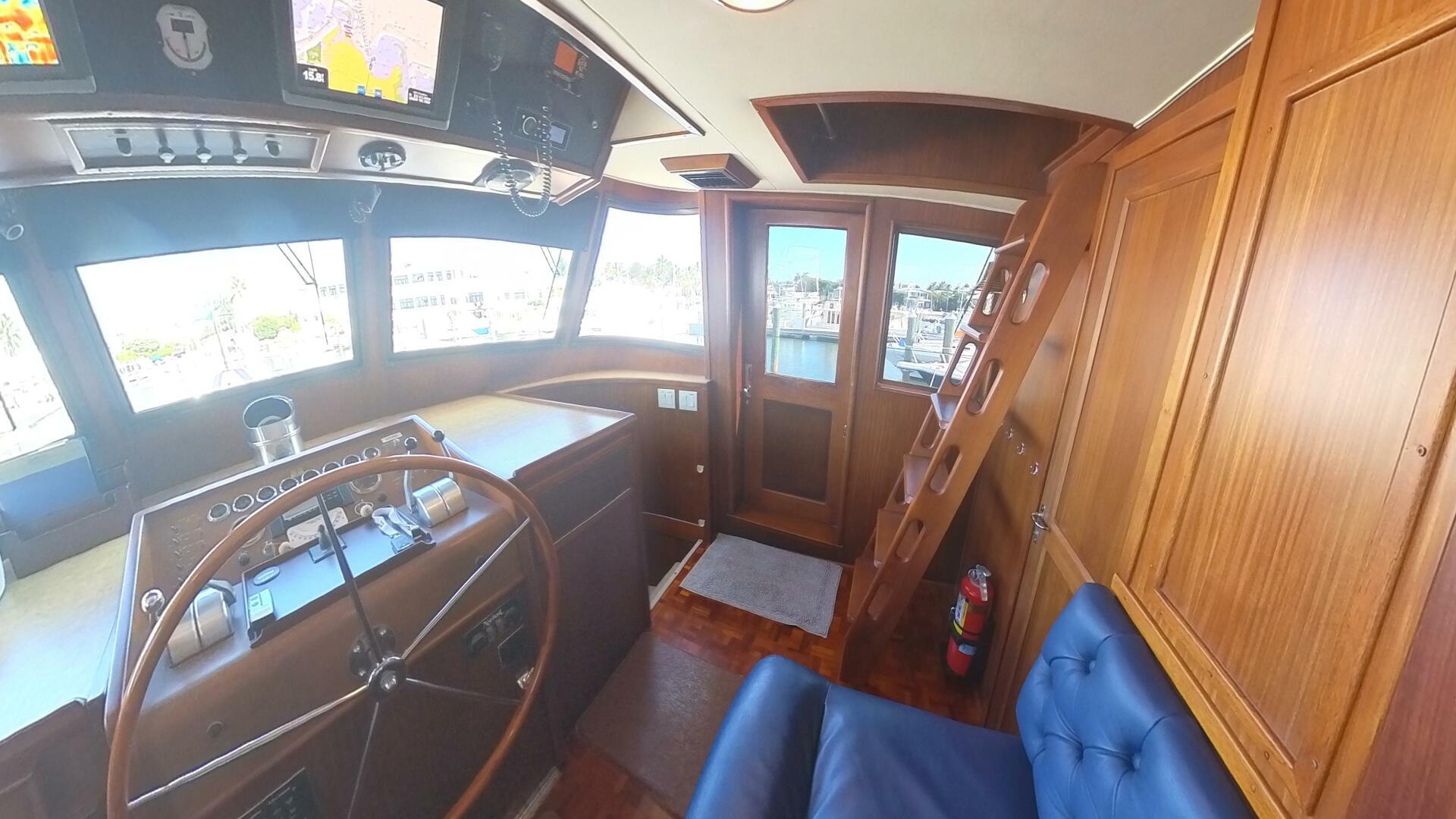 1982 Hatteras 65 Long Range Cruiser Motor Yachts for sale - YachtWorld