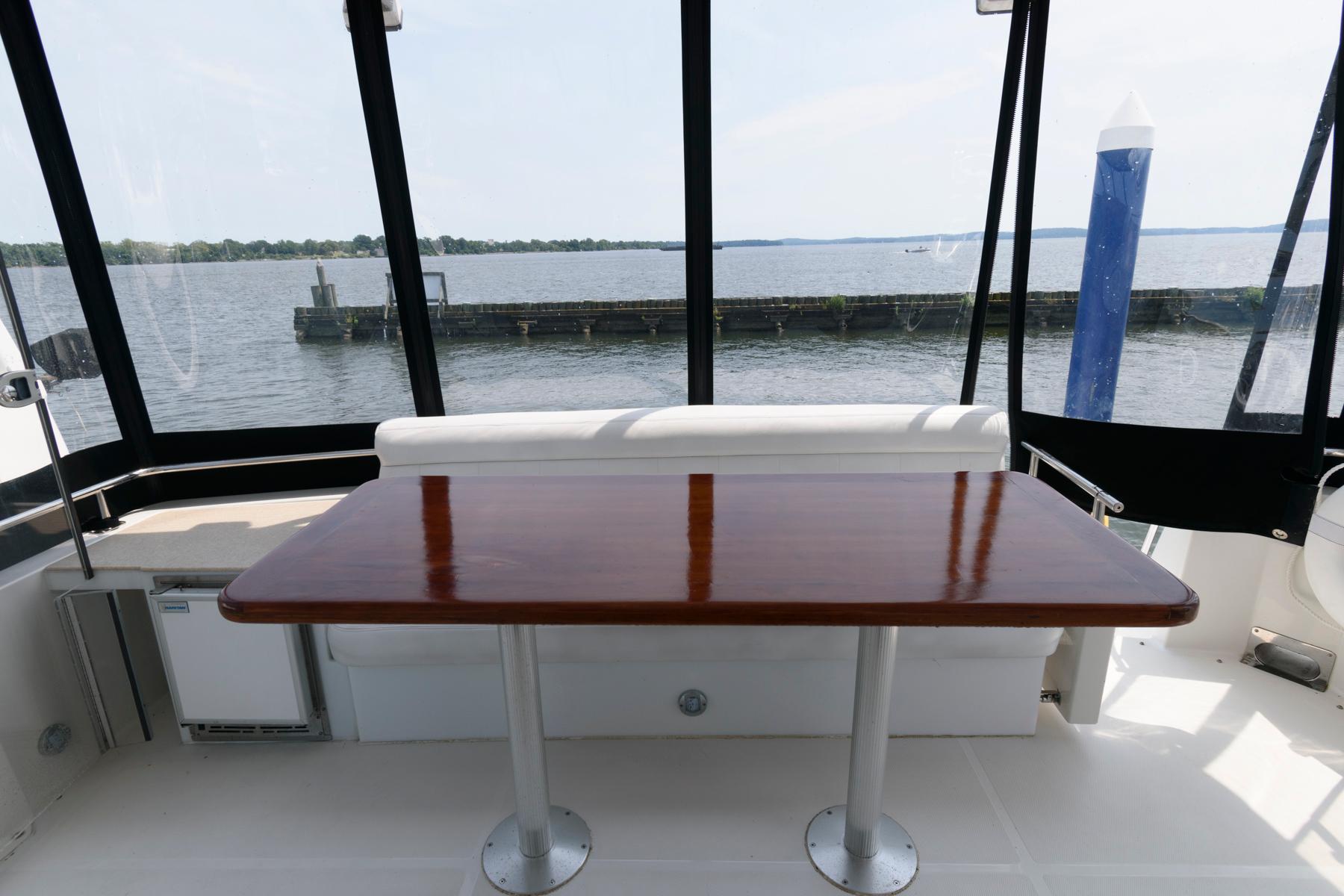 2003 Carver 444 Cockpit Motor Yacht Motor Yachts for sale - YachtWorld