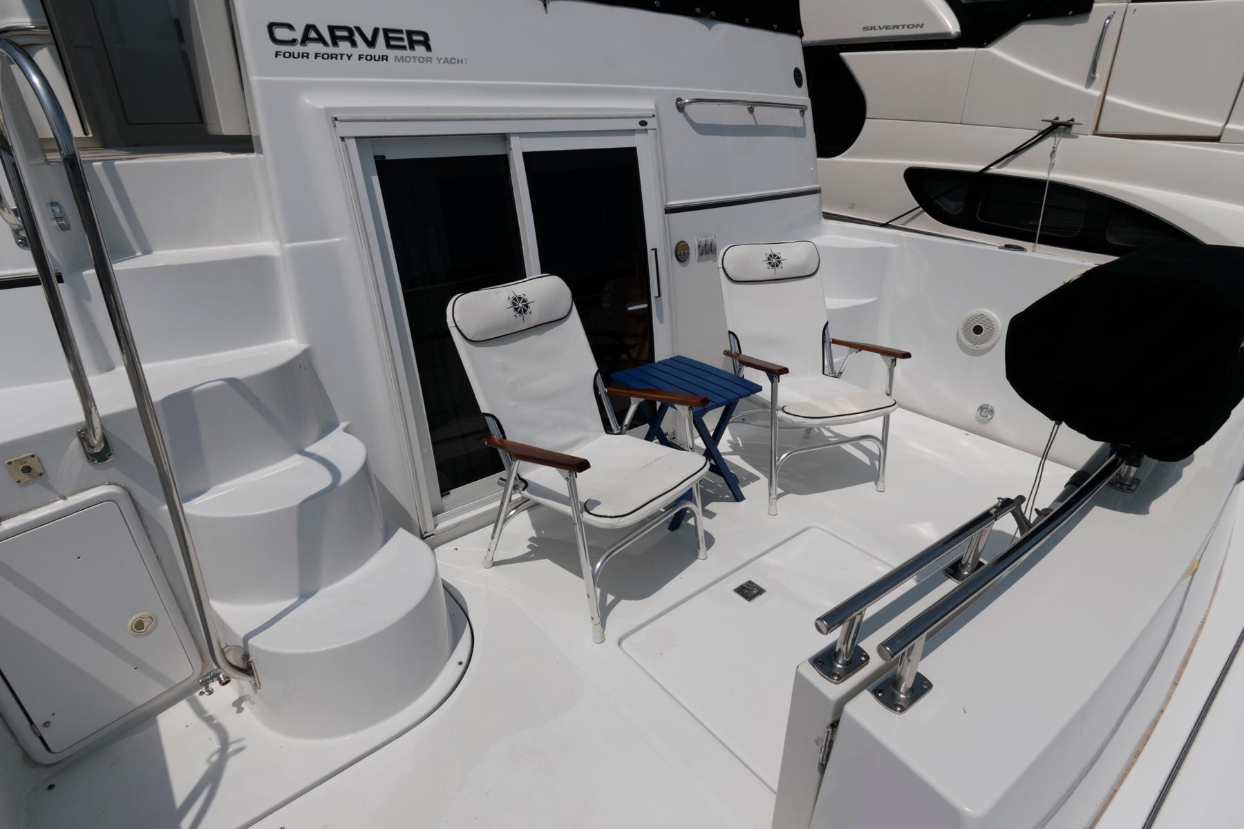 2003 Carver 444 Cockpit Motor Yacht Motor Yachts for sale - YachtWorld