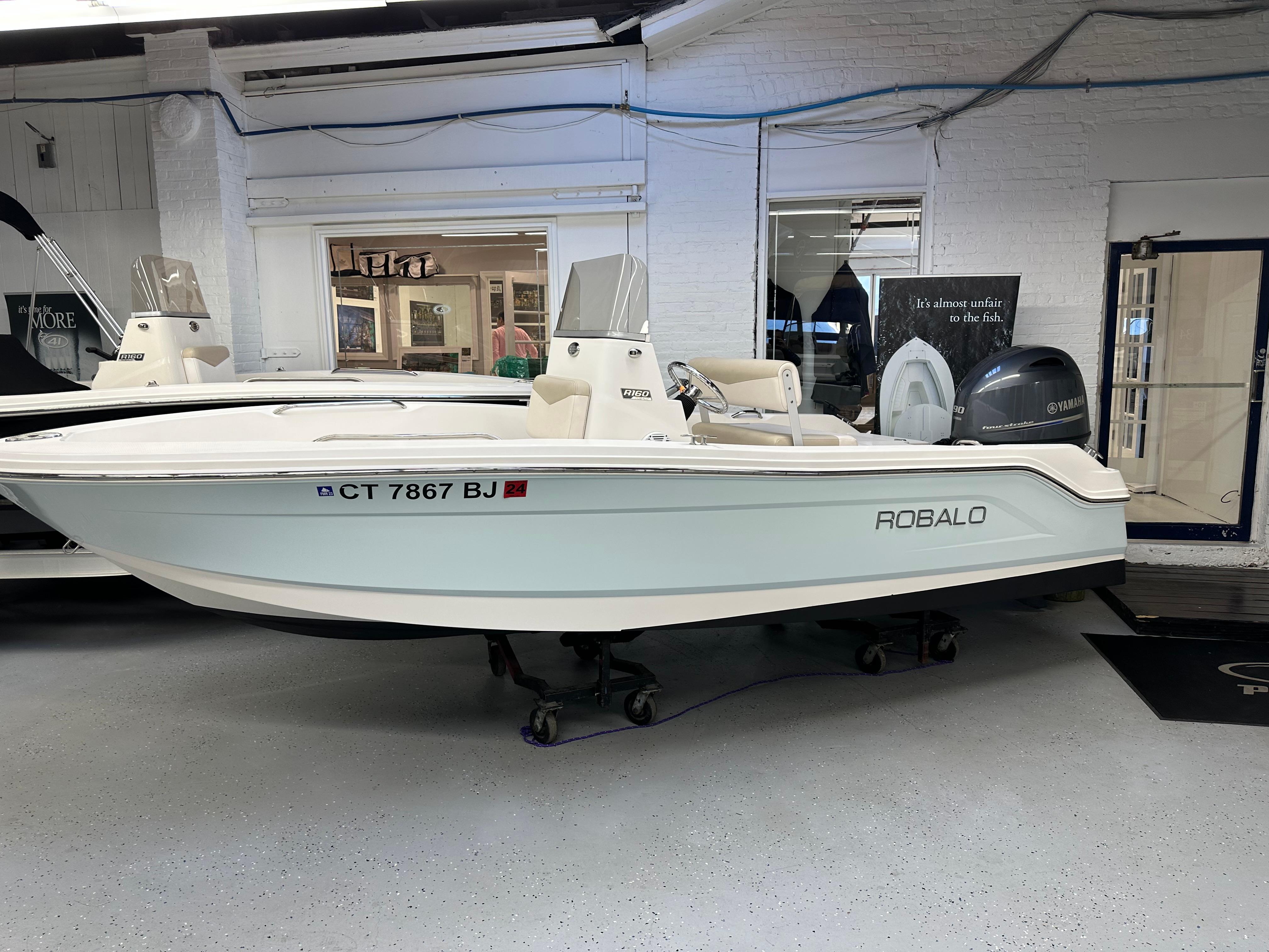 2017 Robalo R160 Center Console Centre Console for sale - YachtWorld